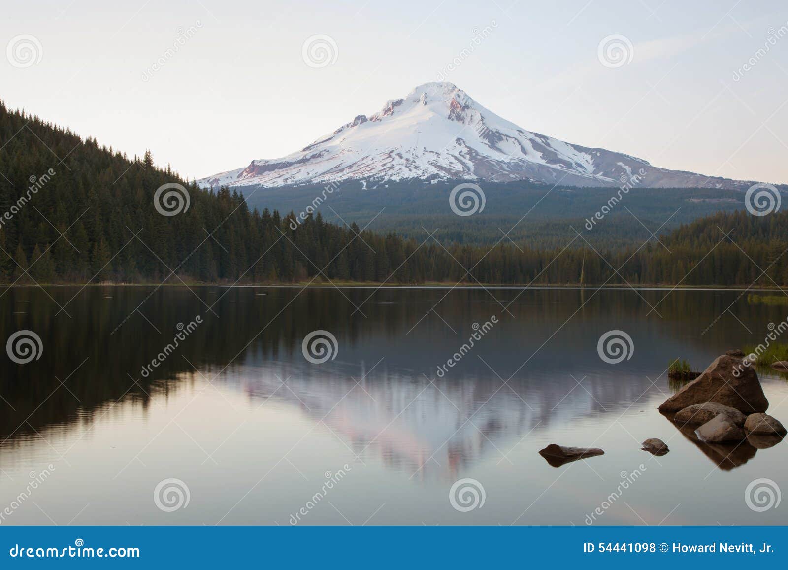 Mt Hood Reflection at Trillium Lake Stock Photo - Image of mount ...