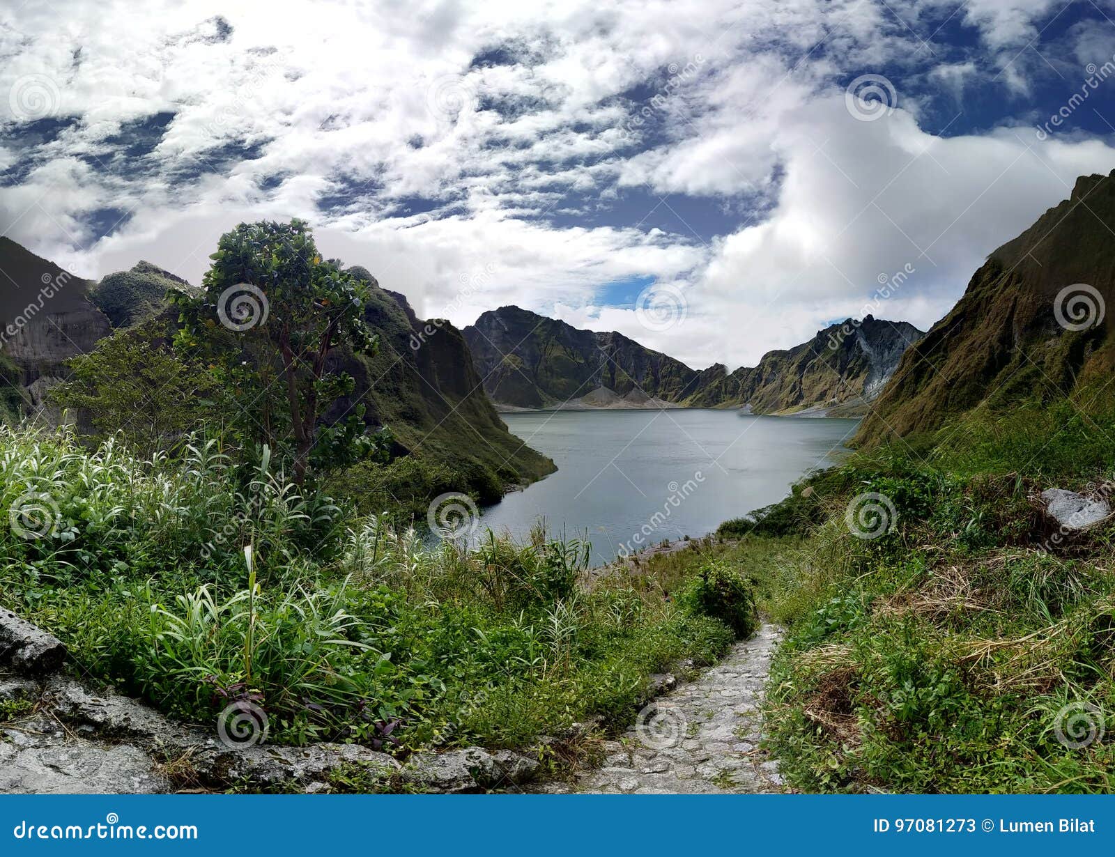 Mt. Pinatubo Crater stock image. Image of pinatubo, volcano - 97081273