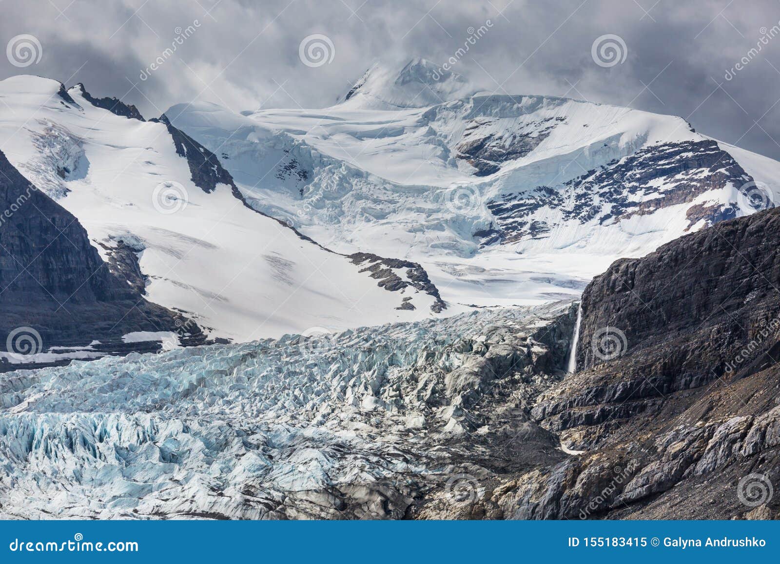 Mt Robson stock image. Image of fall, hiking, highest - 155183415