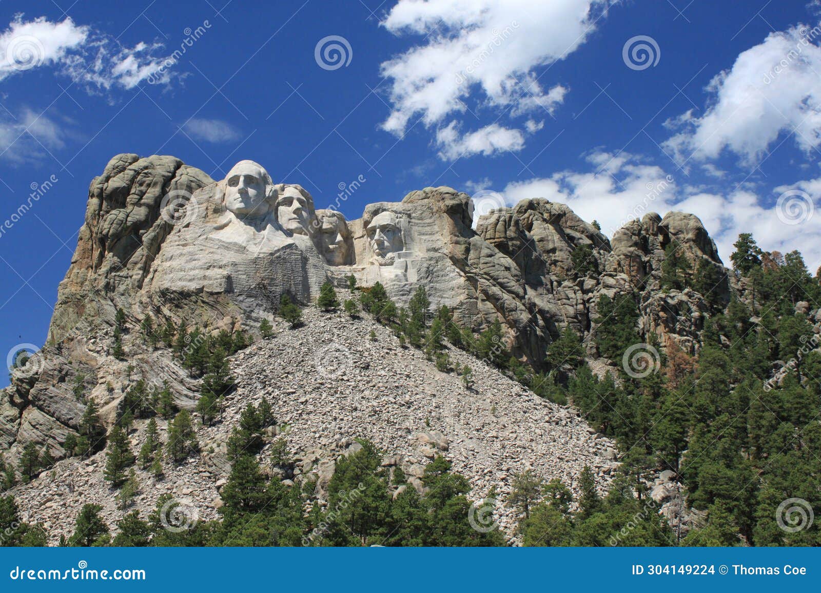 Mt Rushmore stock photo. Image of trees, faces, blue - 304149224