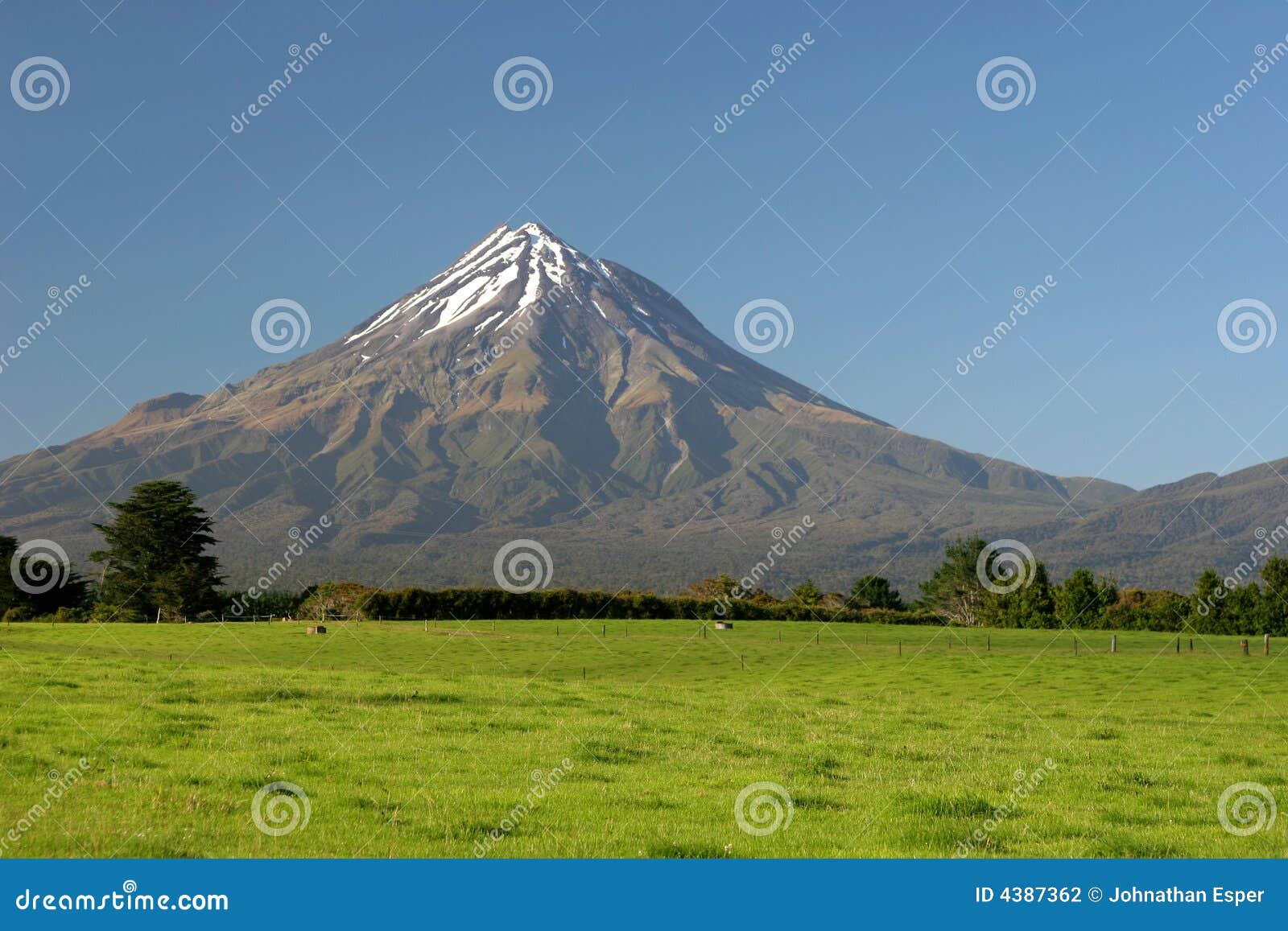 Mt. Taranaki, New Zealand stock photo. Image of volcano - 4387362