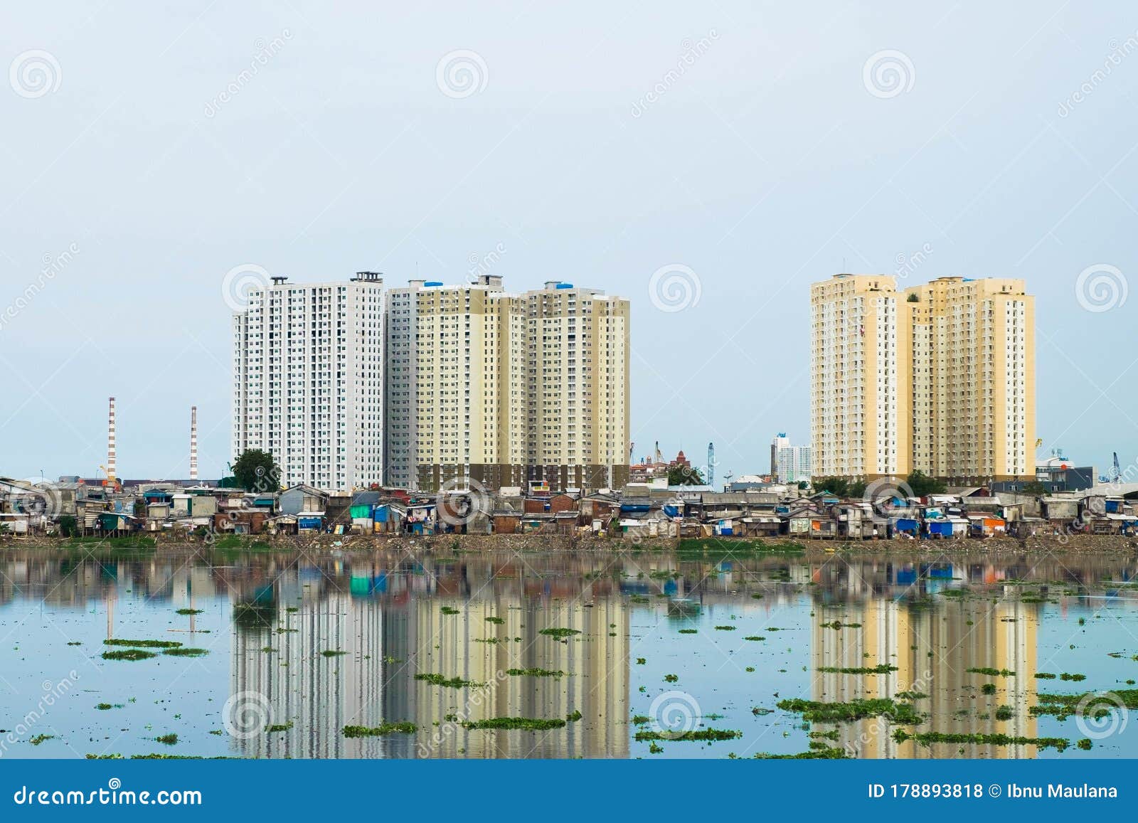 Muara angke jakarta foto de archivo. Imagen de edificio - 178893818