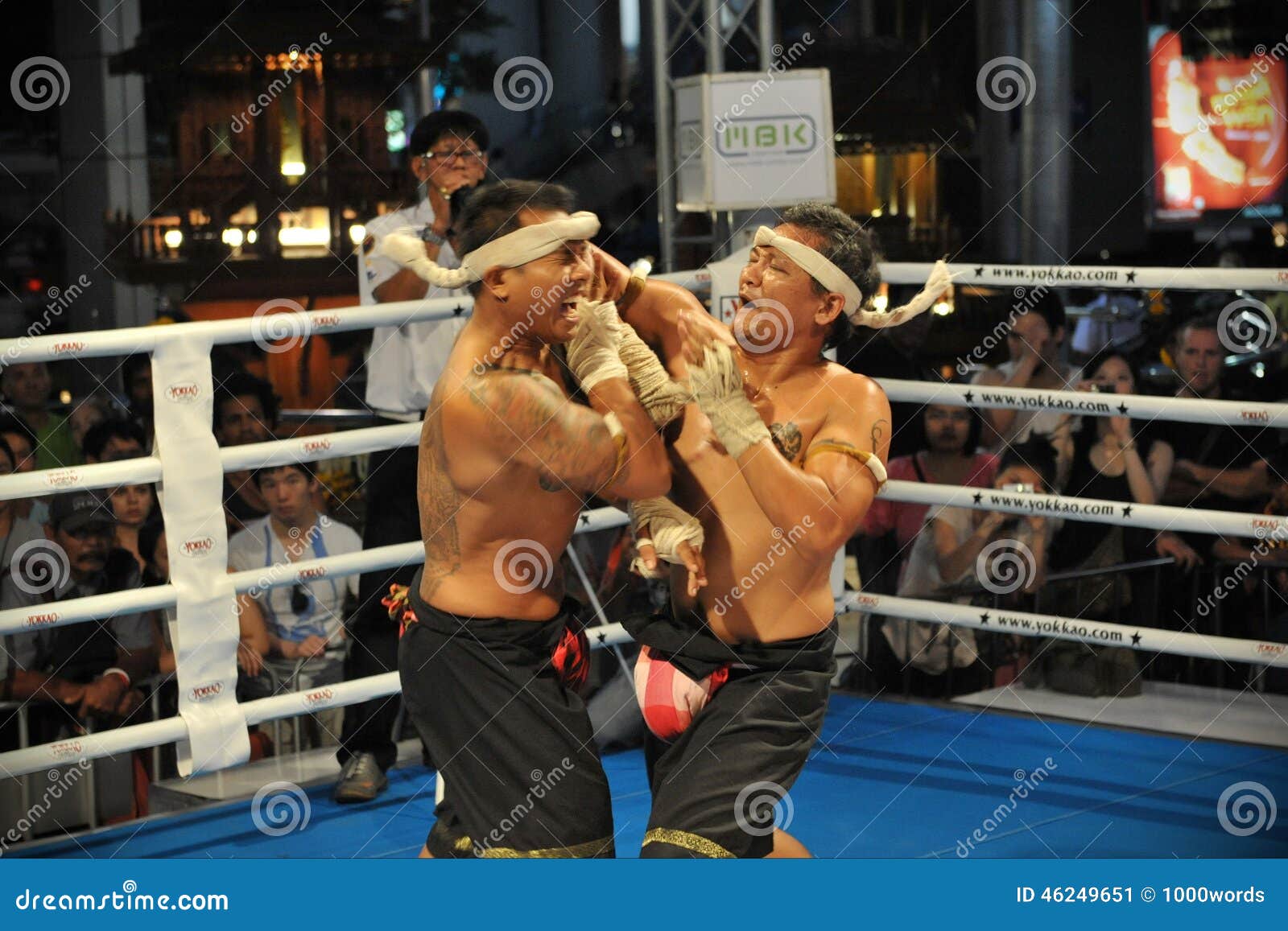 Muay Boran Fight redaktionelles foto. Bild von fest, asien - 46249651