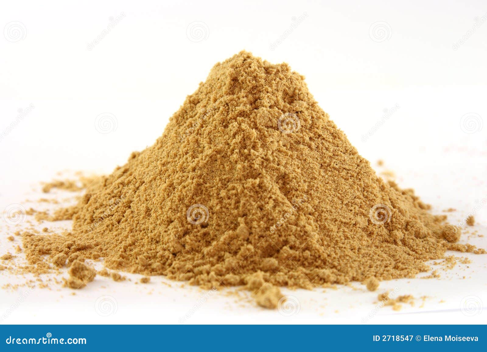 Mucchio Dello Zenzero a Terra Su Bianco Immagine Stock - Immagine di ...