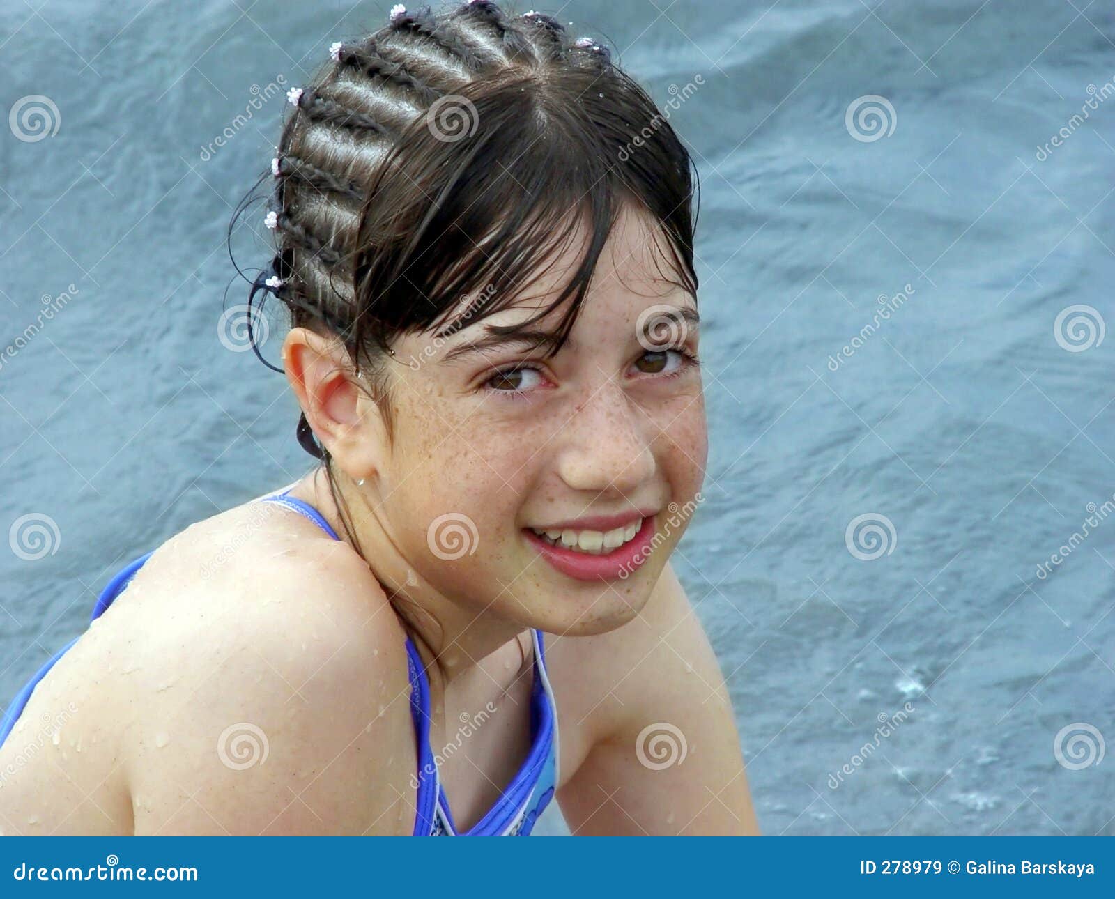 Muchacha Con Las Pecas Imagen De Archivo Imagen De Pecas 278979