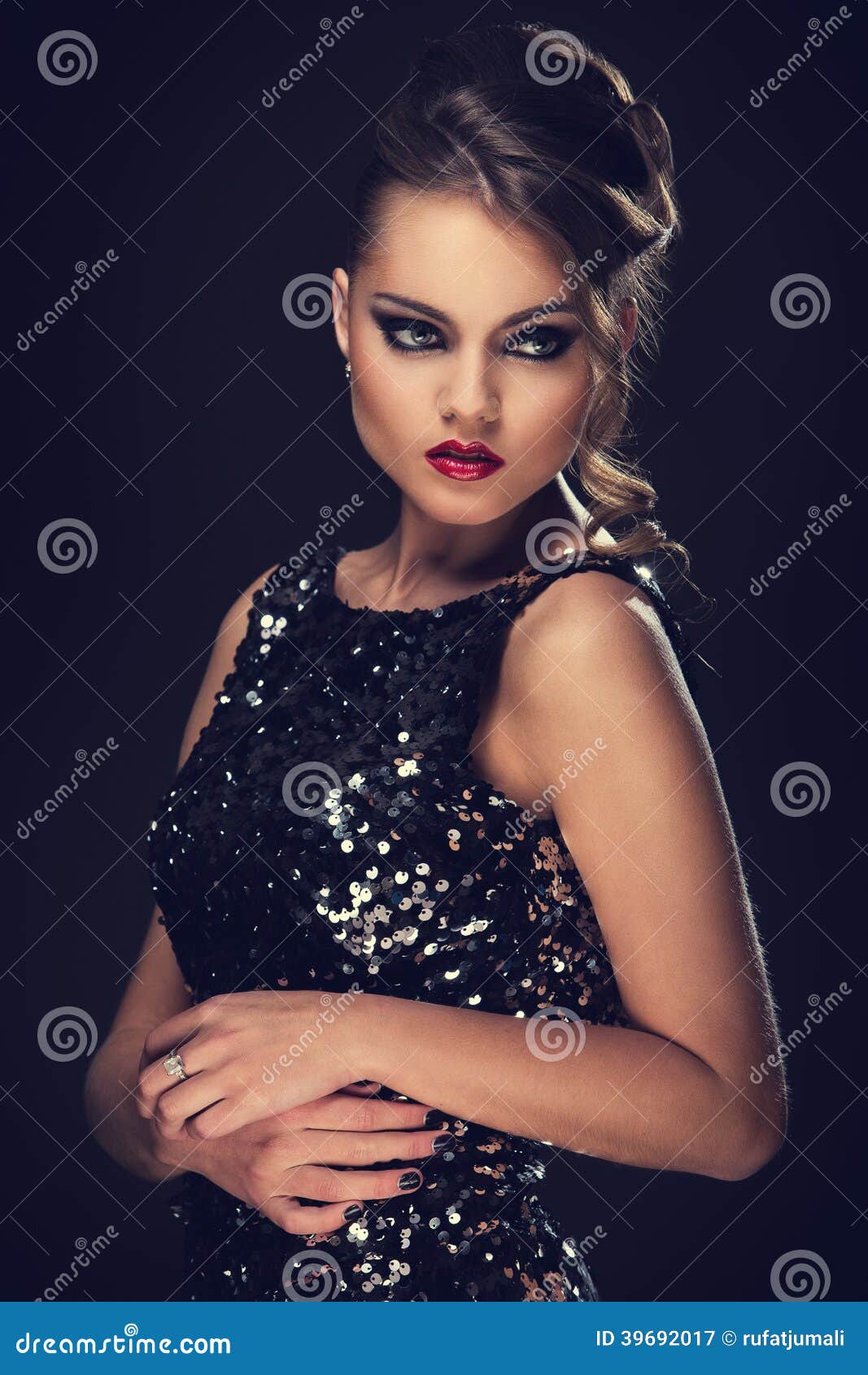 Muchacha Hermosa Con La Cara Magnífica Imagen de archivo - Imagen de ...