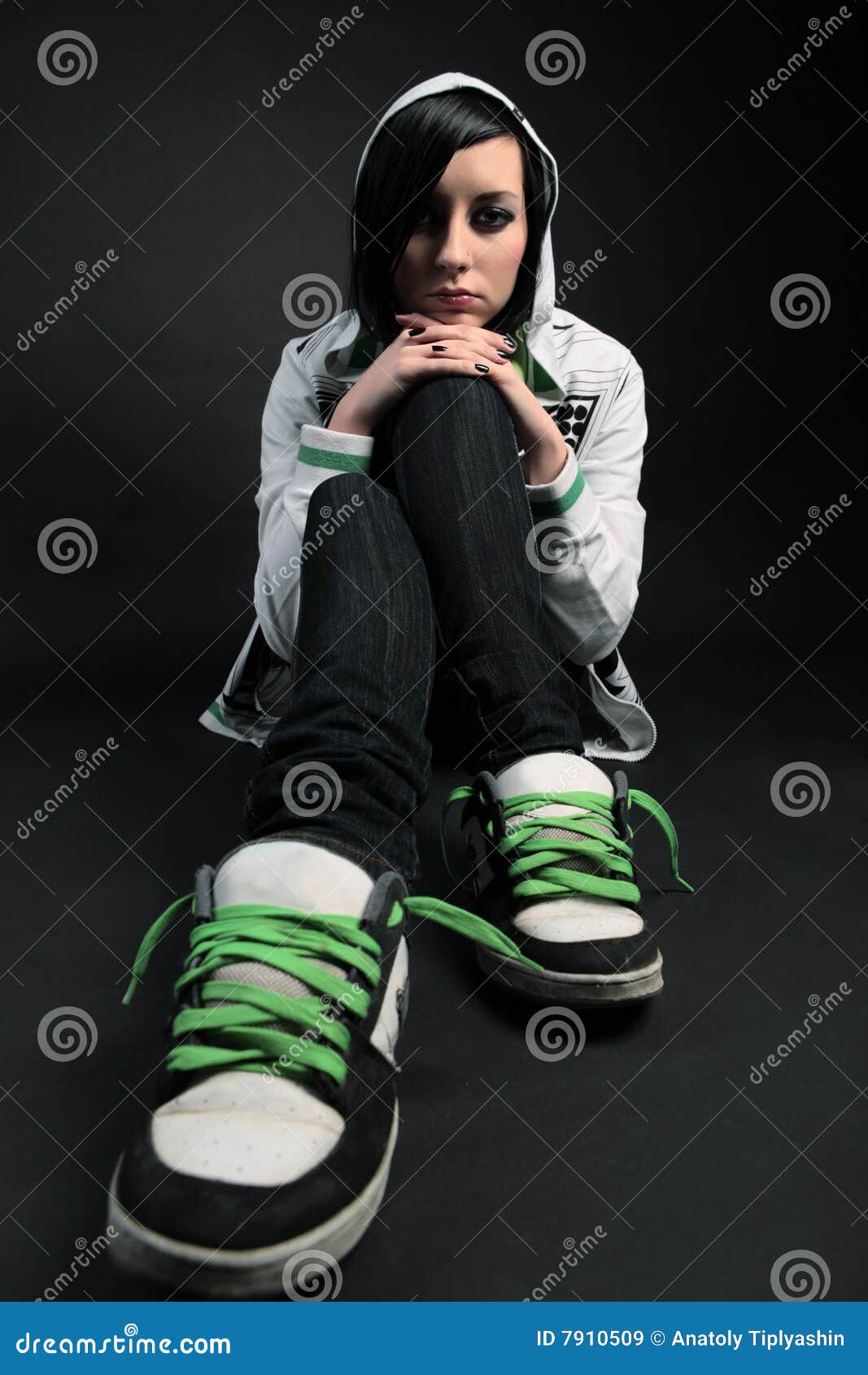 5,210 Emo Fotos de stock - Fotos libres de regalías de Dreamstime