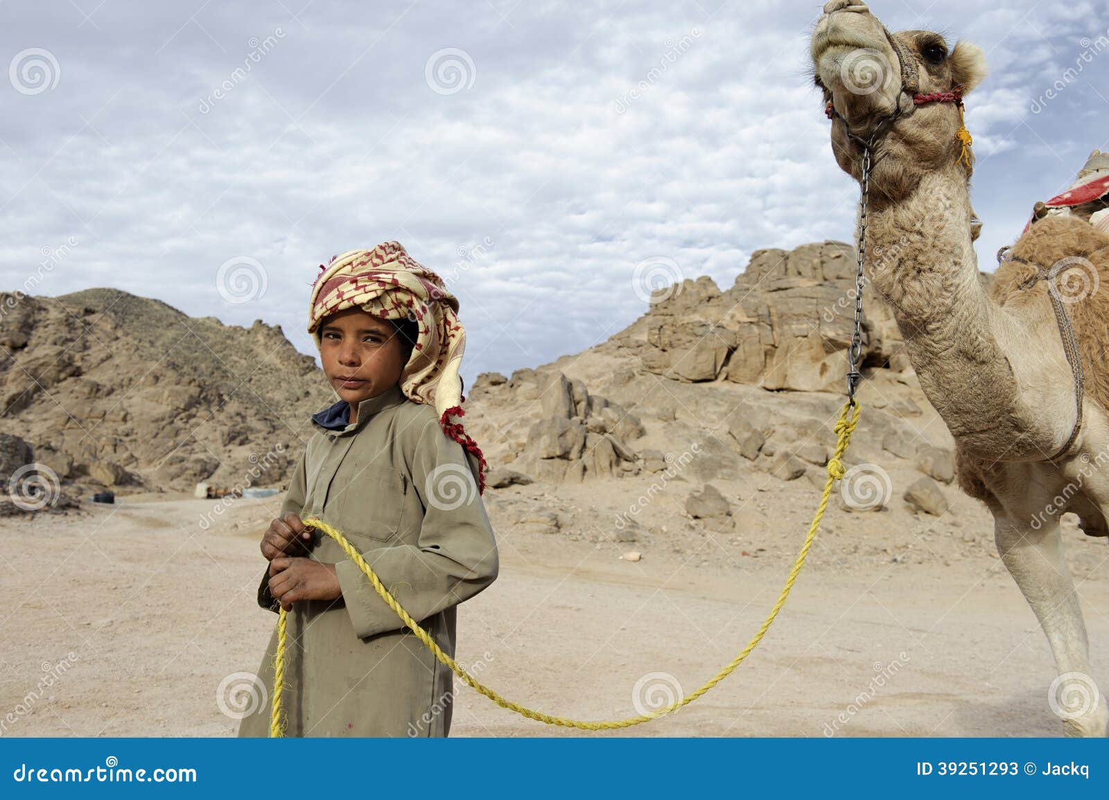 Muchacho beduino foto de archivo editorial. Imagen de tirador - 39251293