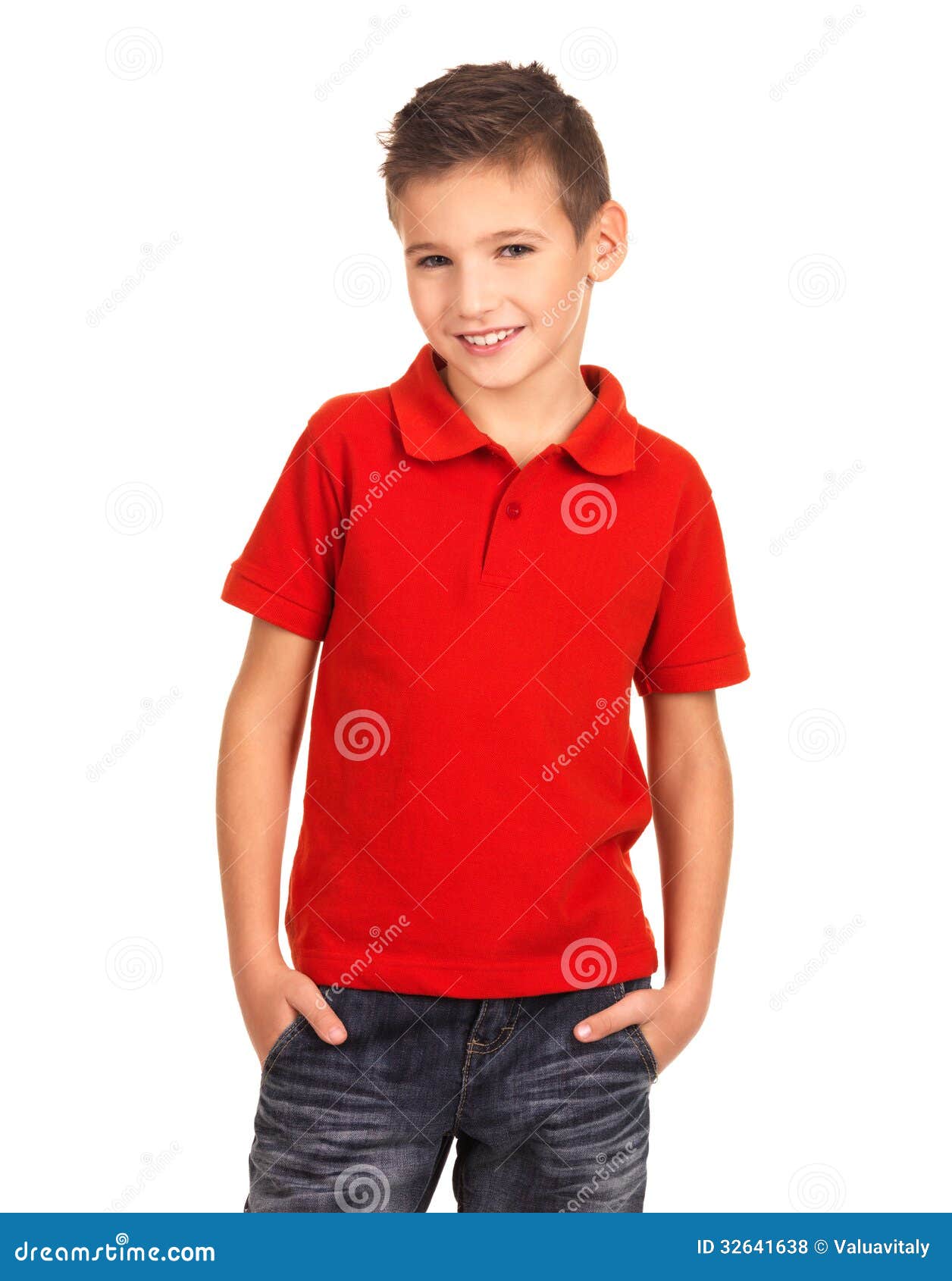 Muchacho Bonito Joven Que Presenta En El Estudio Como Modelo De Moda ...