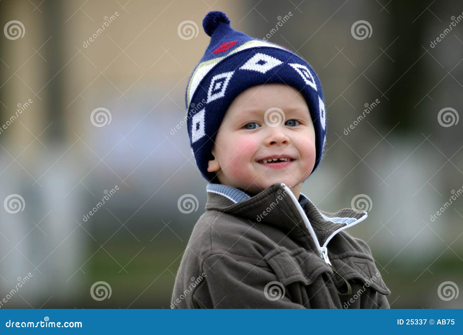 Muchacho feliz imagen de archivo. Imagen de honesto, azul - 25337