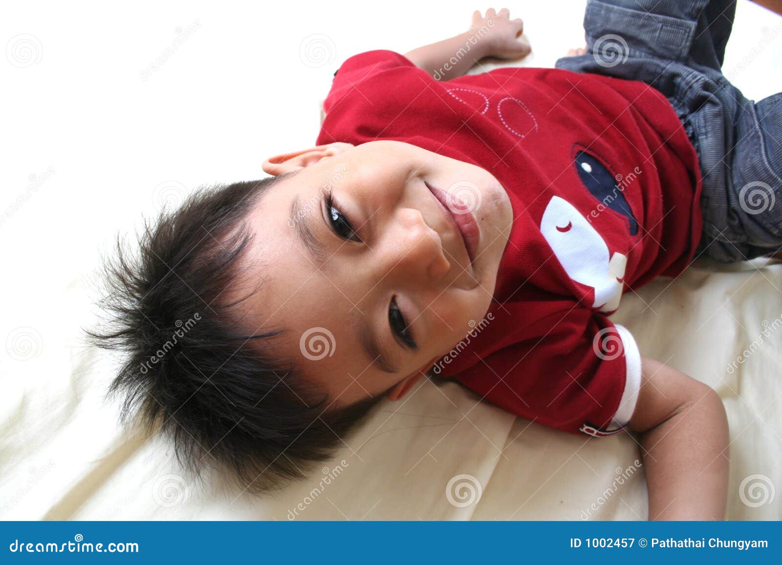 Muchacho feliz joven 2 imagen de archivo. Imagen de lindo - 1002457