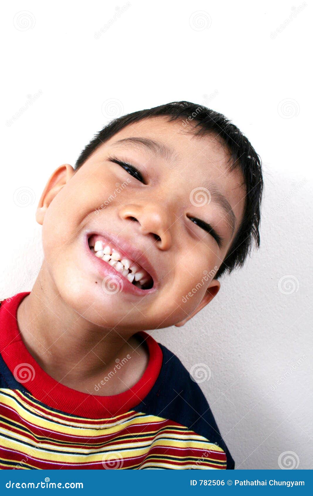 Muchacho feliz joven foto de archivo. Imagen de monstruo - 782506