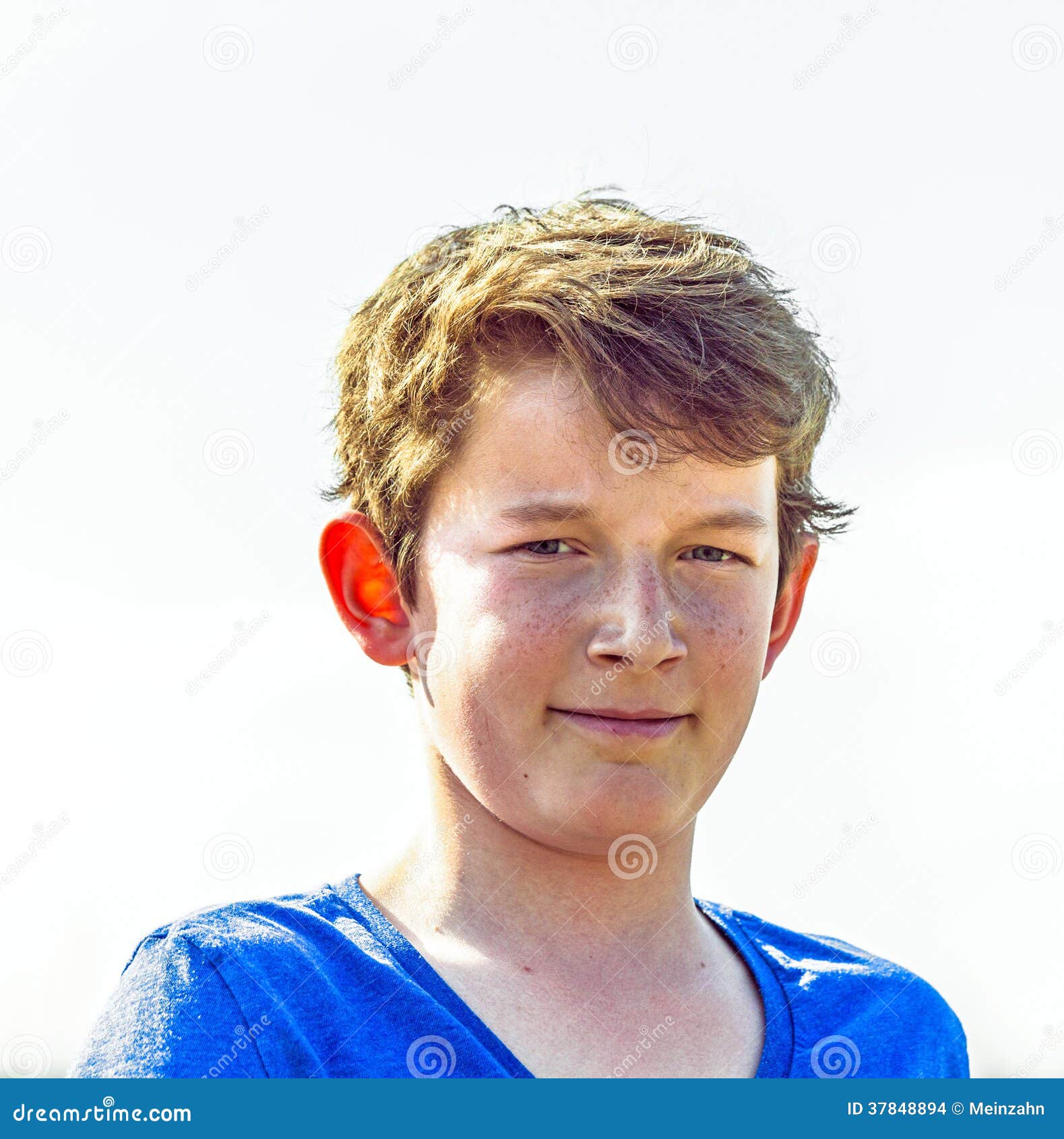 Muchacho Lindo Con Las Pecas Foto de archivo - Imagen de feliz ...