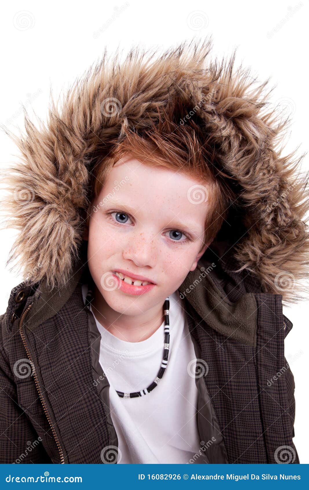 Muchacho Lindo Con Un Capo Motor Peludo Foto de archivo - Imagen de ...