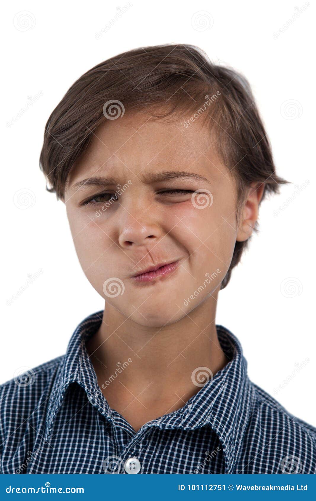 Muchacho Lindo Que Se Opone Al Fondo Blanco Imagen de archivo - Imagen ...