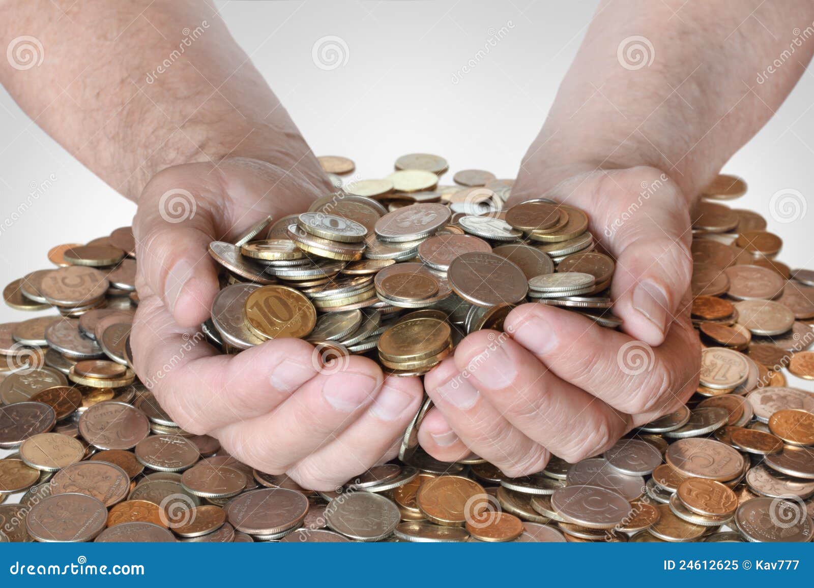 Muchas Monedas En Las Manos De Hombres Imagen de archivo - Imagen de ...