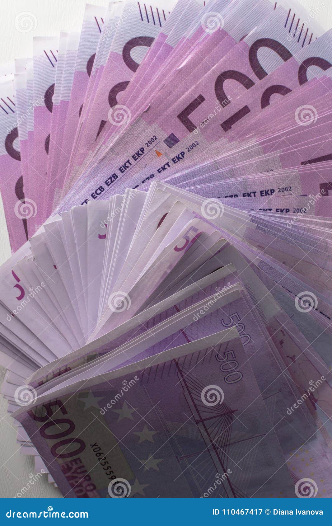 Muchos 500 Billetes De Banco Euro Moneda De La UE Imagen de archivo ...