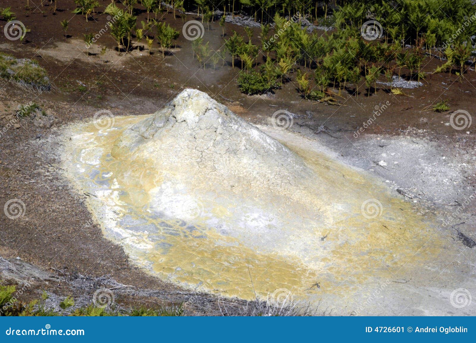 Mud geyser stock image. Image of fantasy, volcano, summer - 4726601