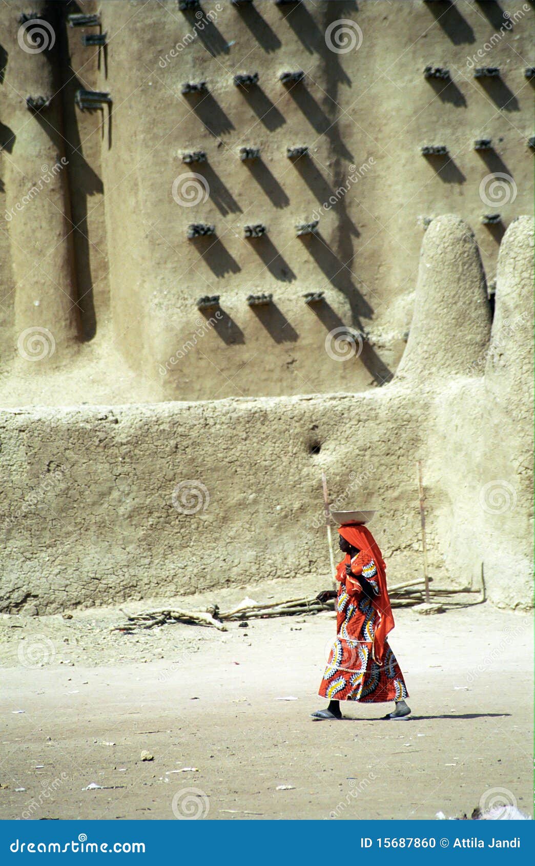 Mud Mosque, Djenne, Mali editorial image. Image of malian - 15687860