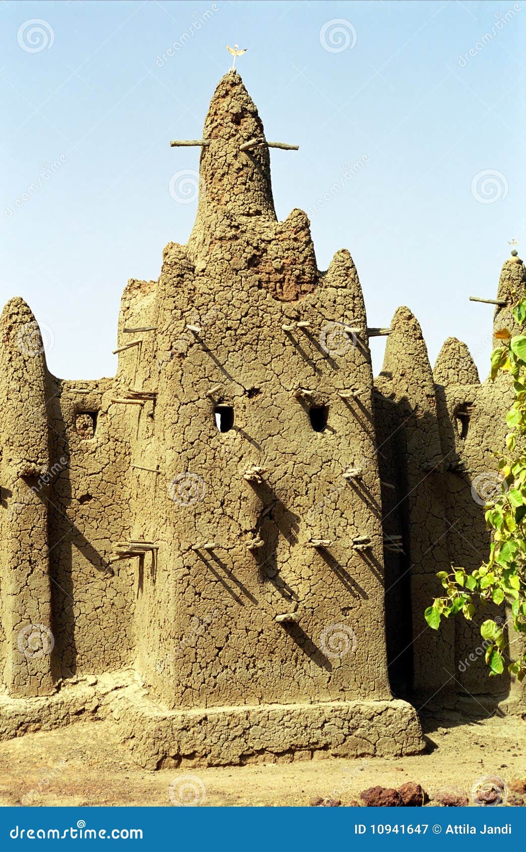 Mud mosque, Ouan, Mali stock image. Image of cloudy, koran - 10941647