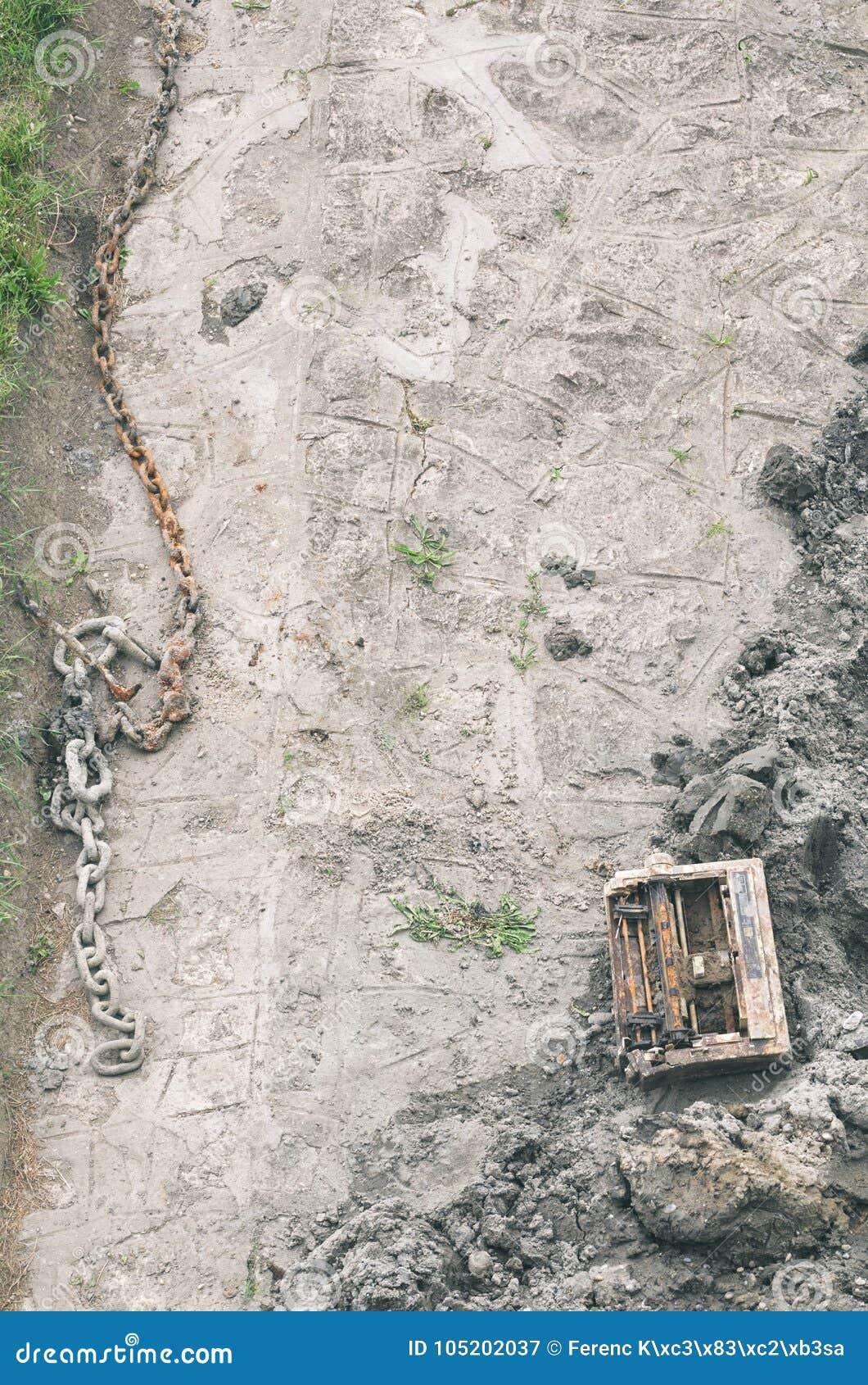 Broken Printer on the Ground Stock Image - Image of dead, printer ...