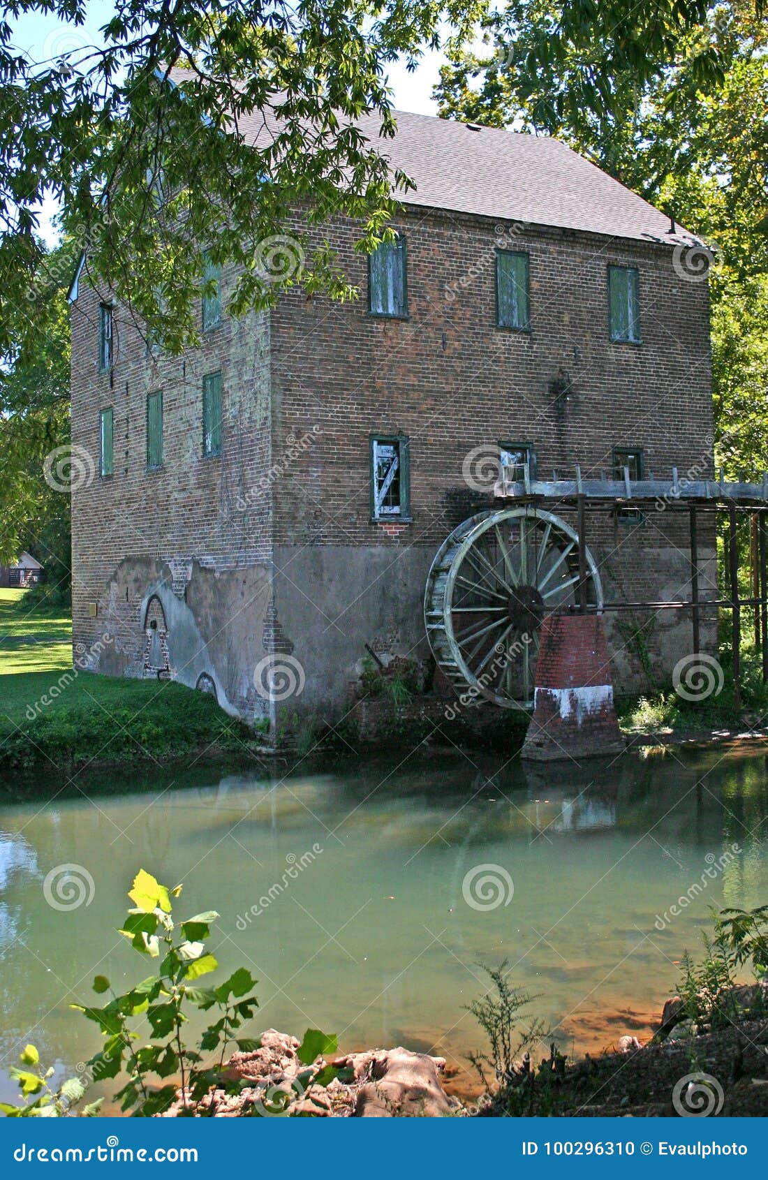 Brick Mill stock photo. Image of obsolete, architecture - 100296310