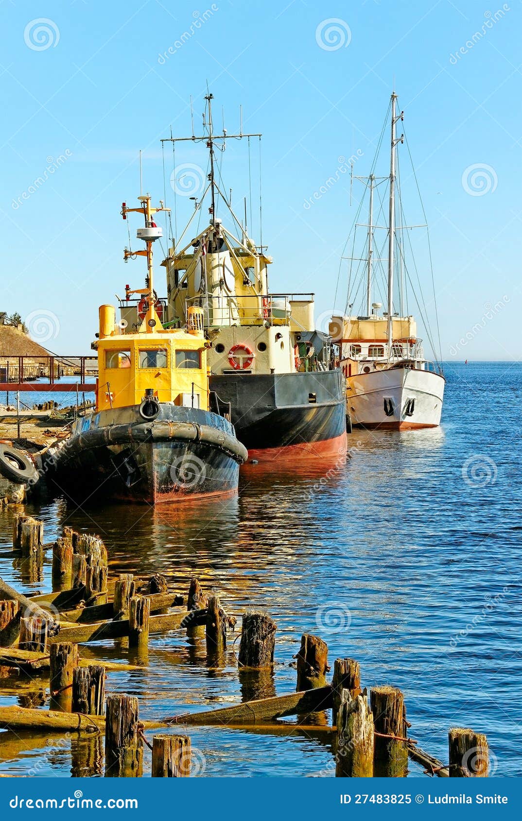 Muelle viejo. imagen de archivo. Imagen de atracado, sentimiento - 27483825
