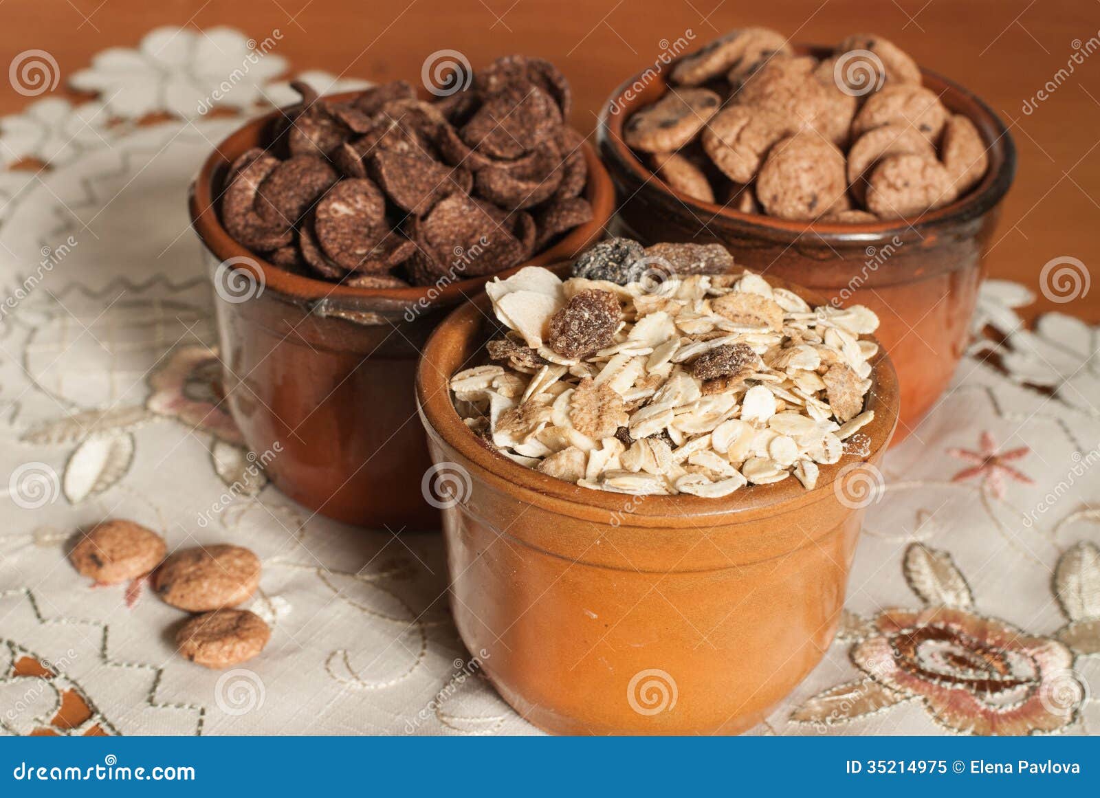 Muesli and flakes stock image. Image of fruits, morning - 35214975