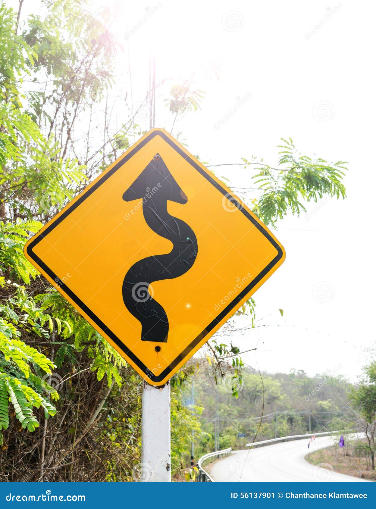Muestra De Carretera Con Curvas Imagen de archivo - Imagen de color ...