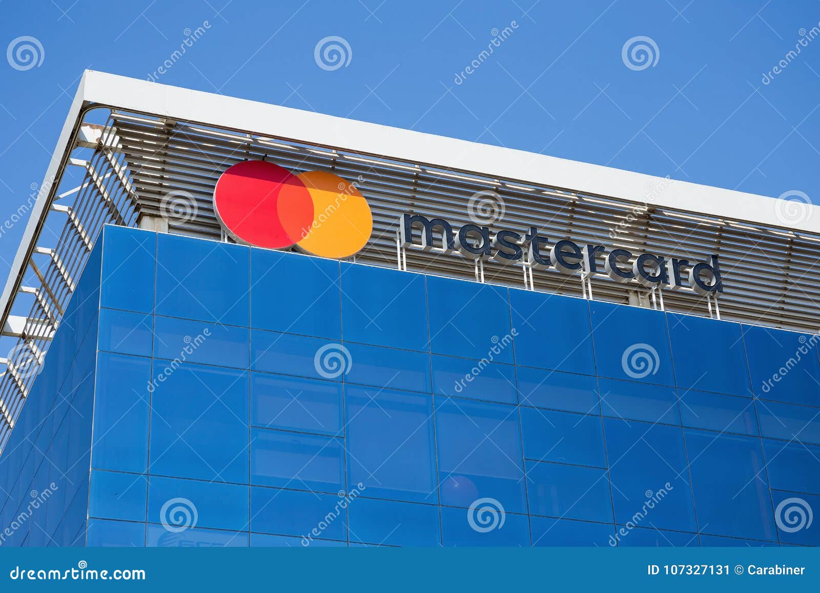Muestra De Mastercard En El Edificio De Oficinas En Dubai Foto ...