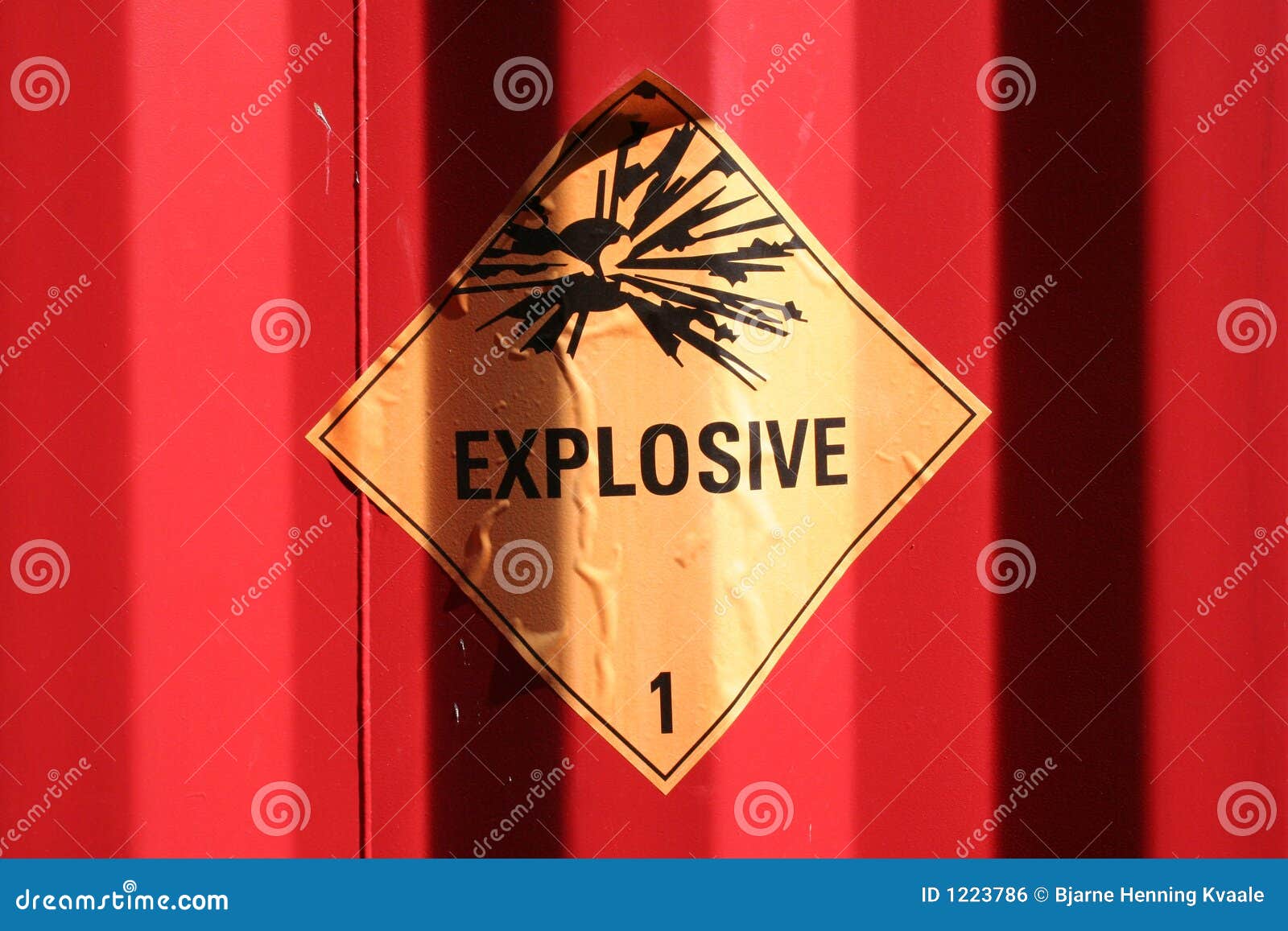 Muestra explosiva foto de archivo. Imagen de peligro, alerta - 1223786