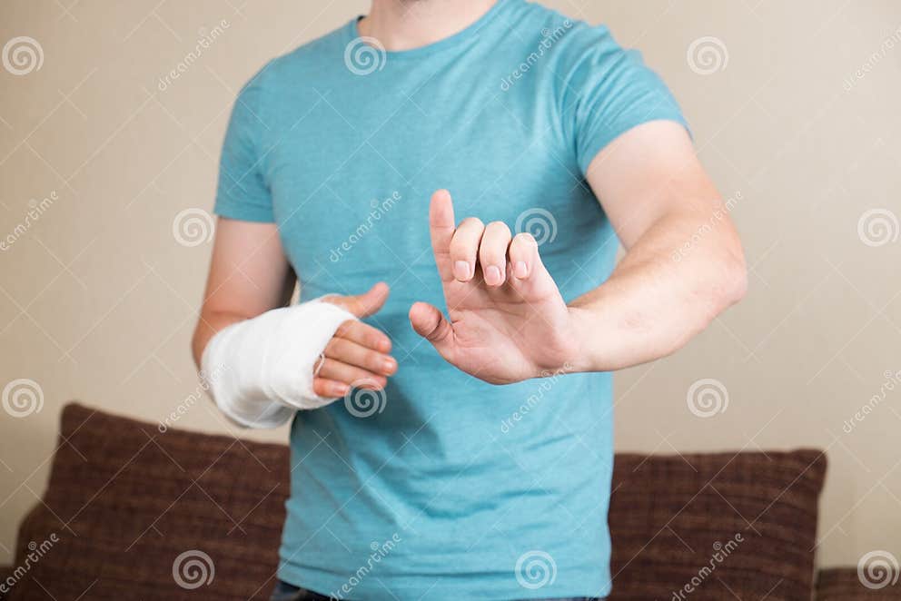 Muestra Quebrada De La Mano Foto de archivo - Imagen de vendaje ...