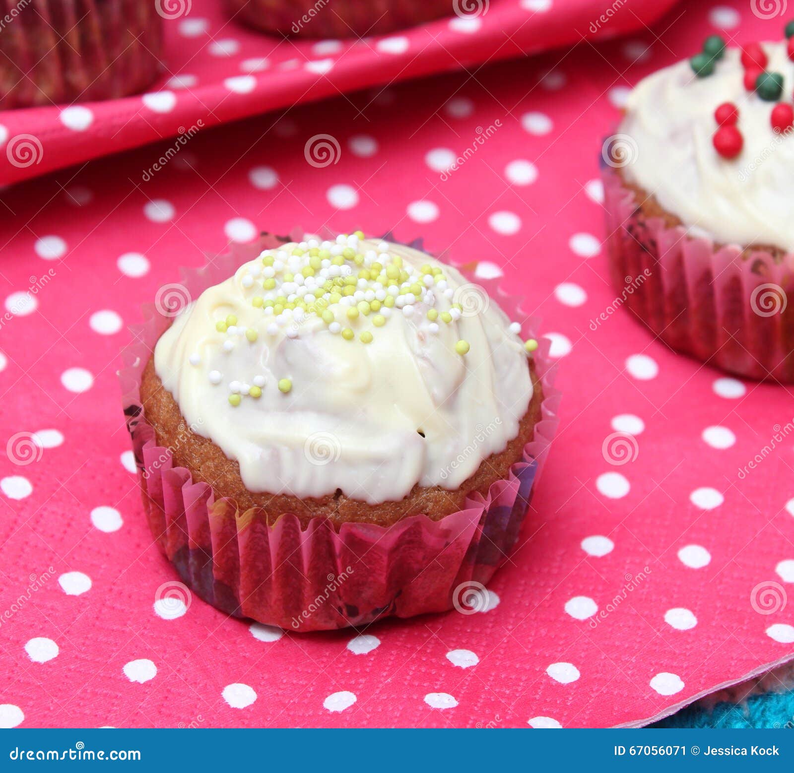 Muffin stockbild. Bild von schokolade, spritzt, kuchen - 67056071