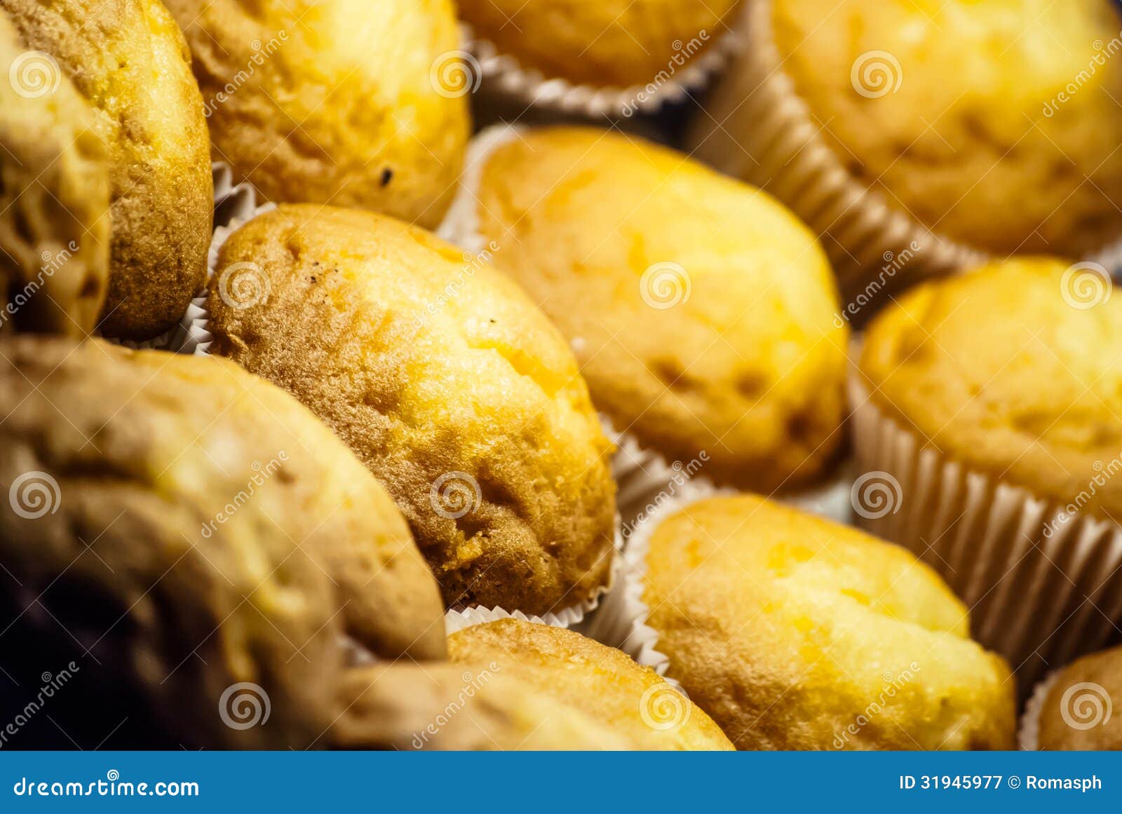 Muffins on plate stock image. Image of bakery, muffin - 31945977