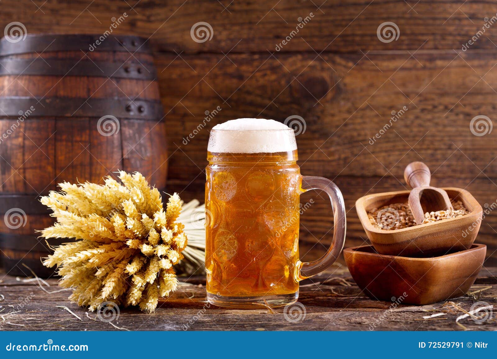 Mug of Beer with Wheat Ears Stock Image - Image of froth, barrel: 72529791