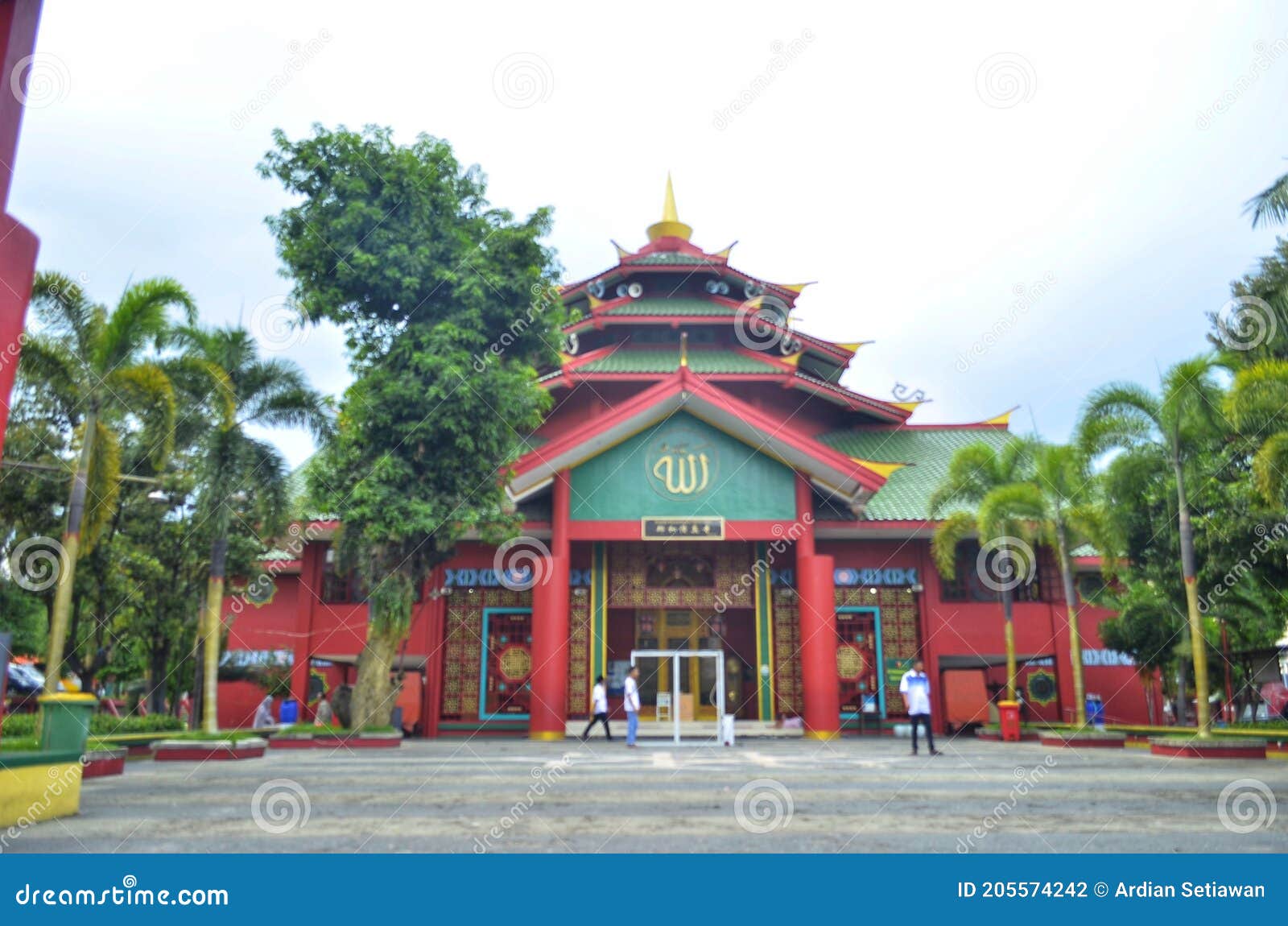 Muhammad Cheng Hoo Mosque editorial photography. Image of mural - 205574242