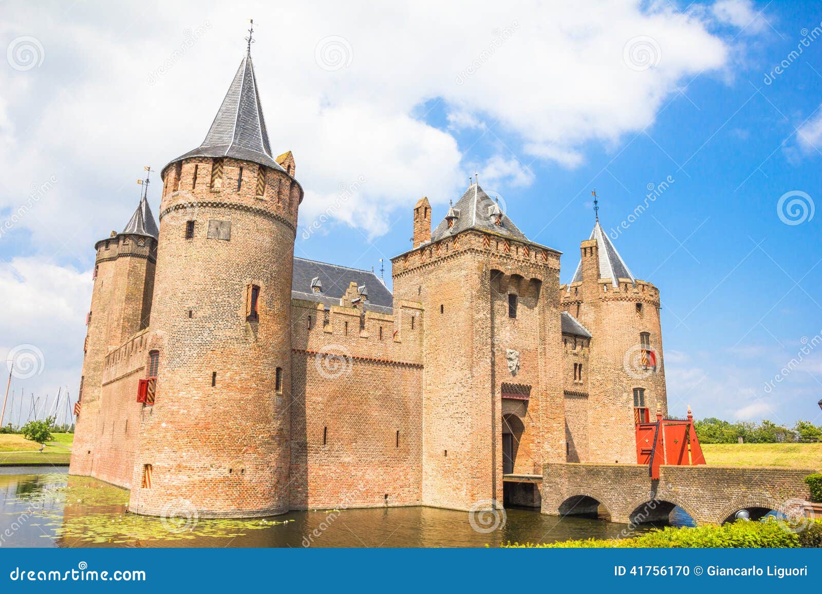 Muiderslot, Castle in Muiden Stock Photo - Image of building, ages ...