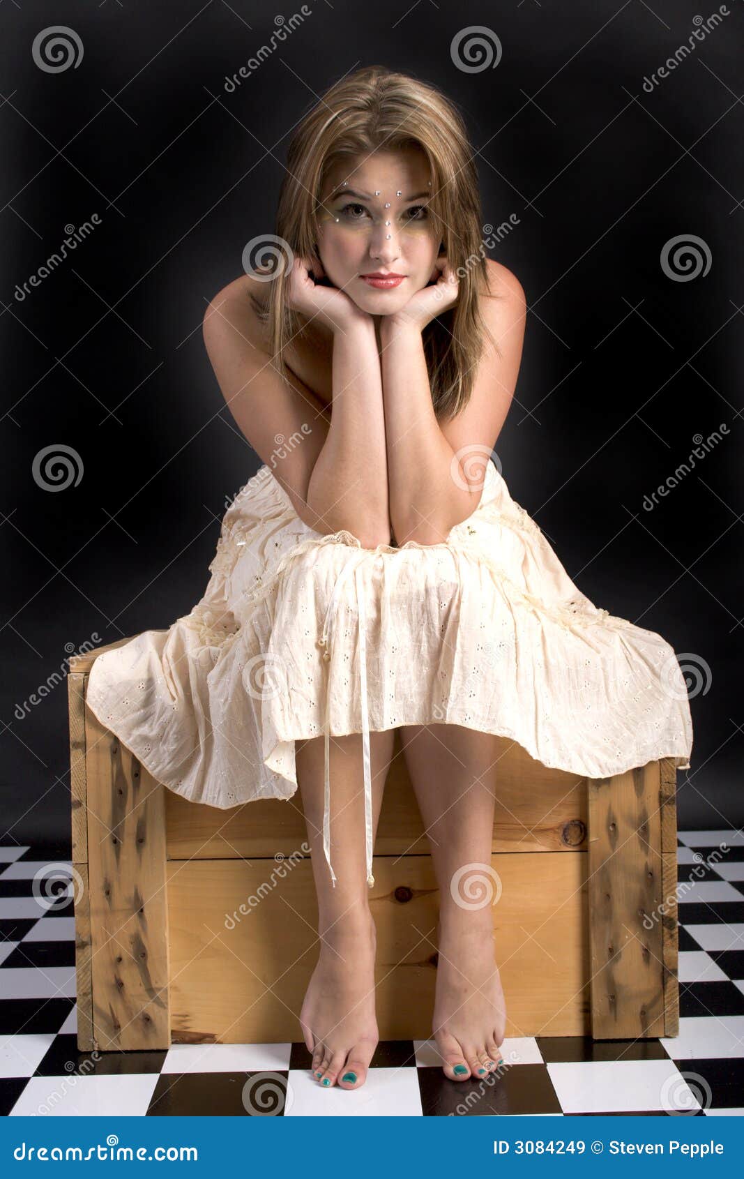 Mujer anhelante imagen de archivo. Imagen de reflexionar - 3084249