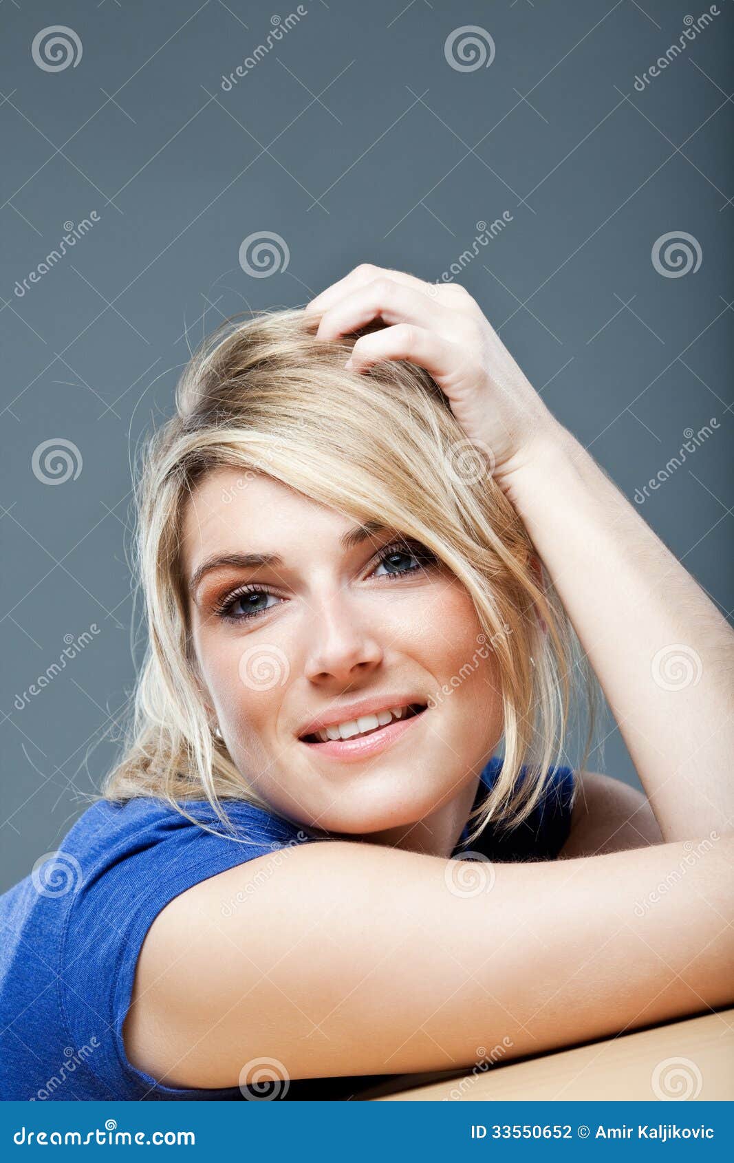 Mujer anhelante hermosa foto de archivo. Imagen de hermoso - 33550652