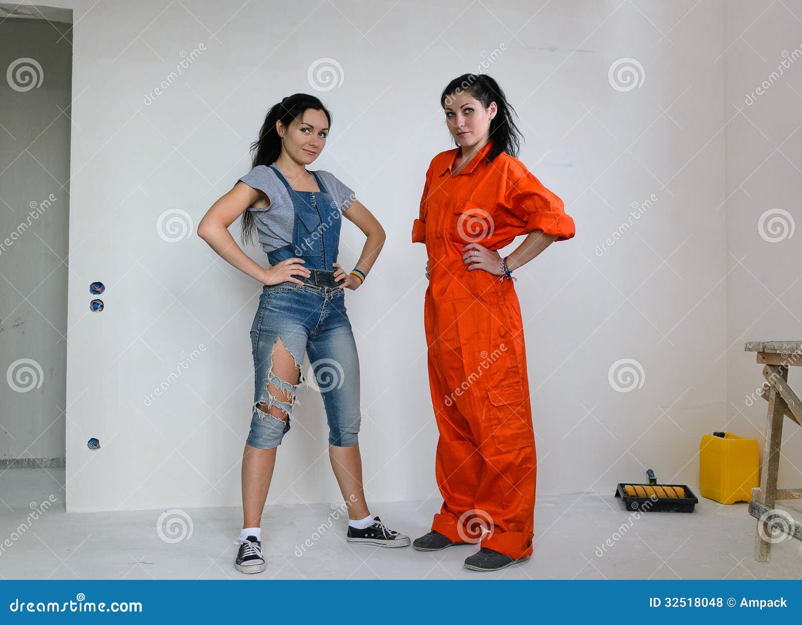 Mujer Capaz Dos Con Actitudes Foto de archivo - Imagen de equipo ...