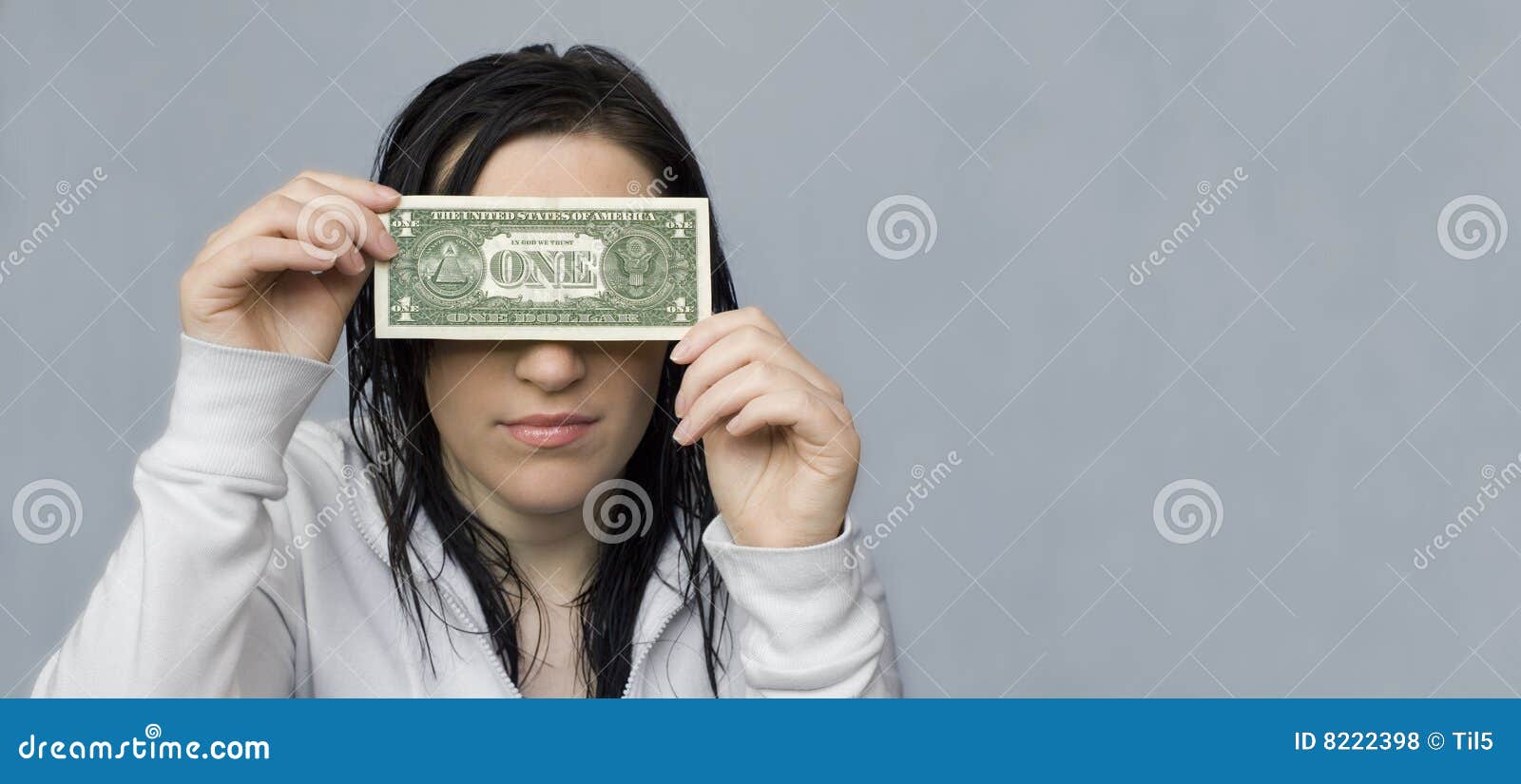 Mujer cegada por el dinero foto de archivo. Imagen de finanzas - 8222398