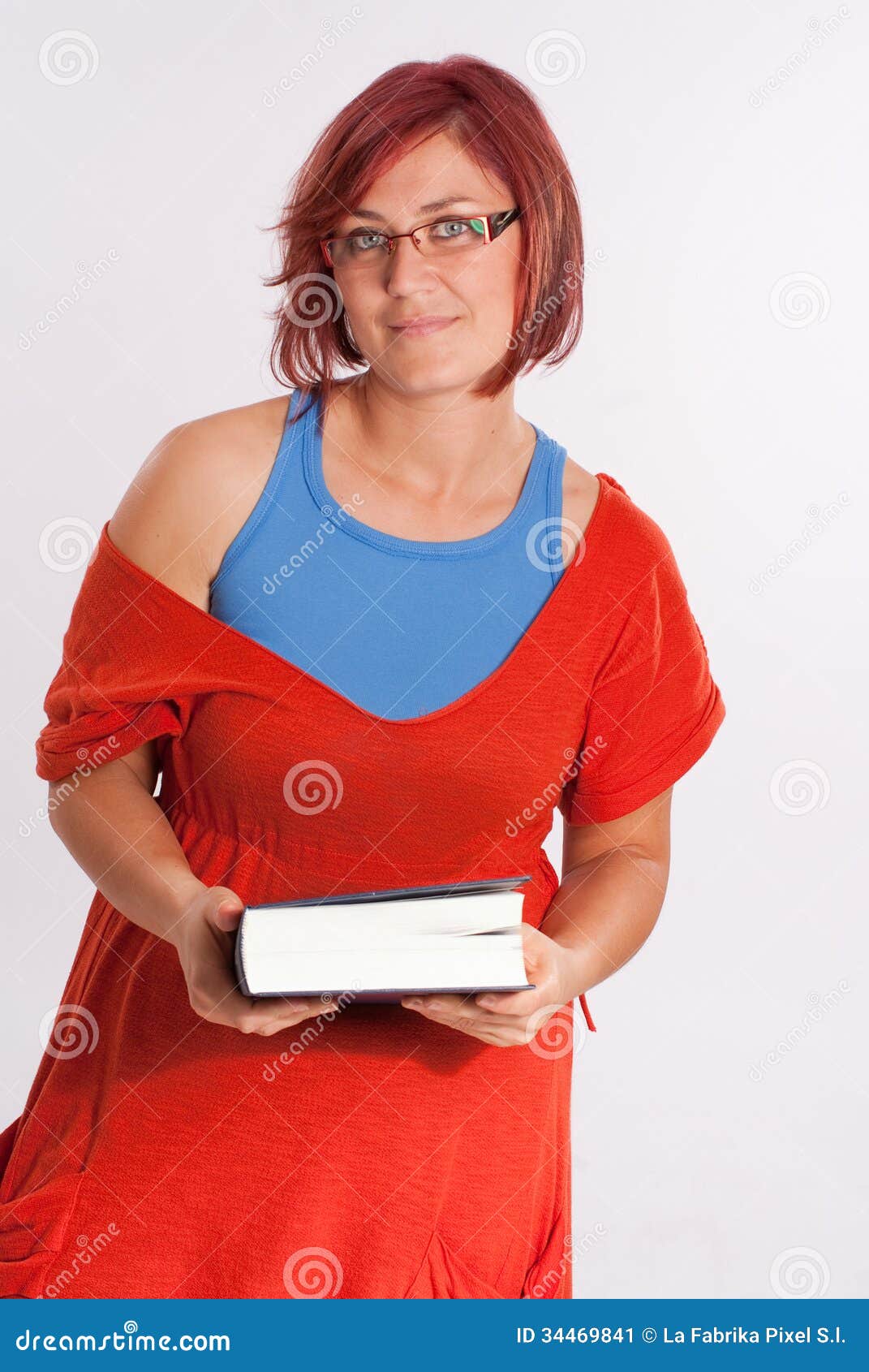 Mujer con el libro imagen de archivo. Imagen de libro - 34469841