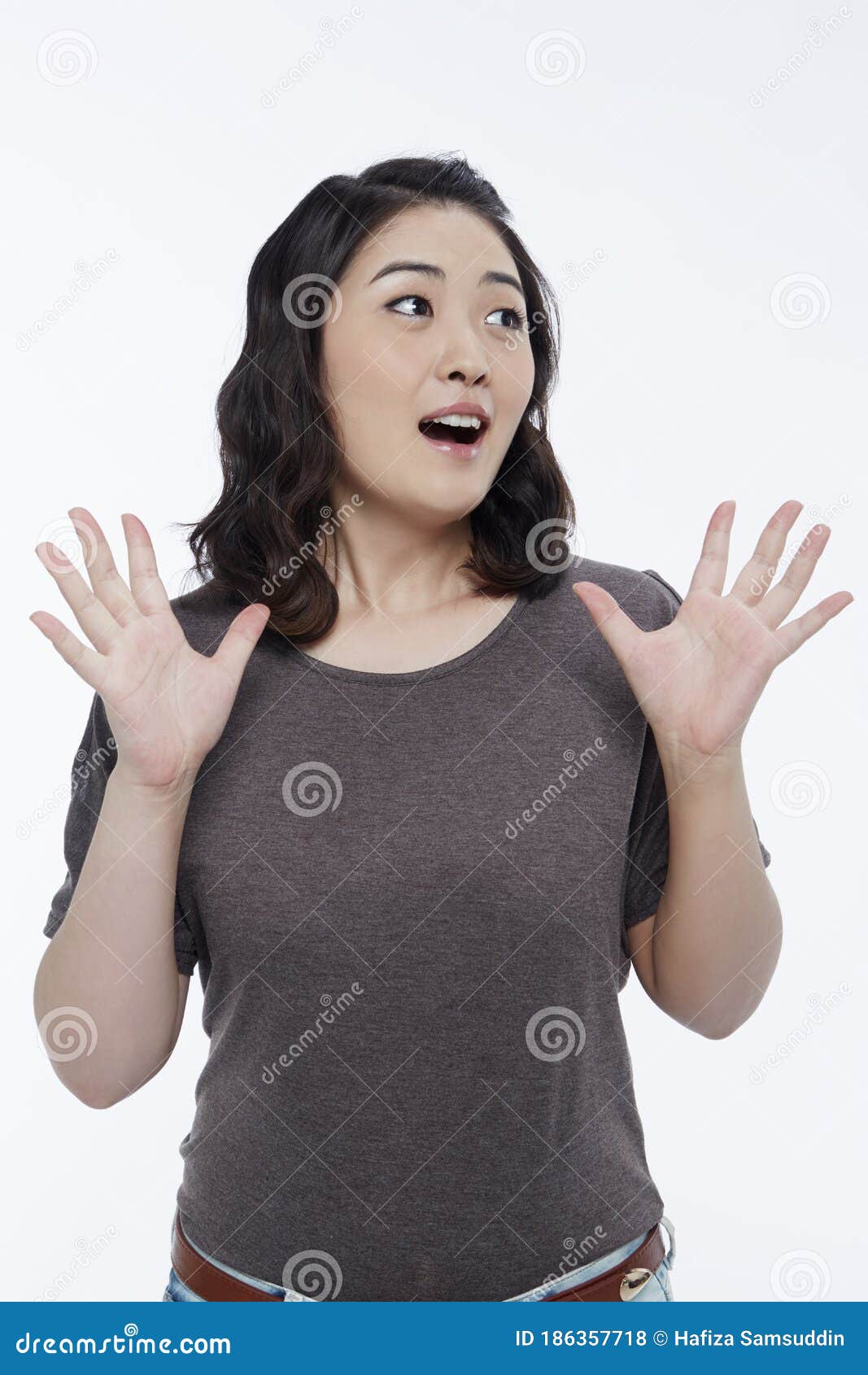 Mujer Con Una Mirada Sorprendida En Su Cara Foto de archivo - Imagen de ...