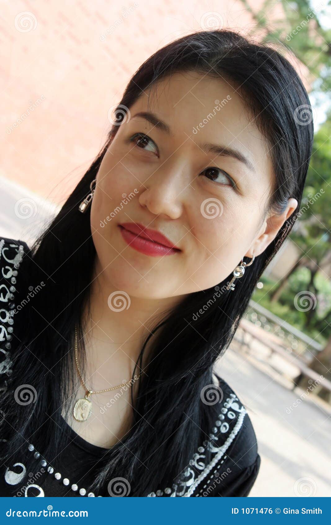 Mujer coreana foto de archivo. Imagen de cara, retrato - 1071476