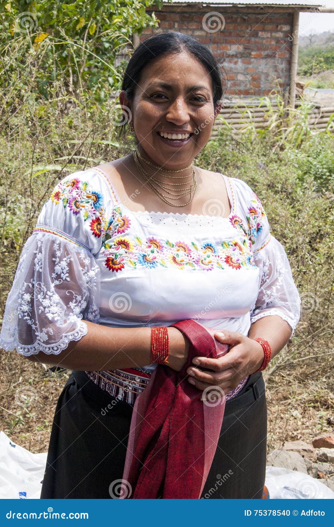 Mujer de Ecuador imagen editorial. Imagen de ecuatoriano - 75378540