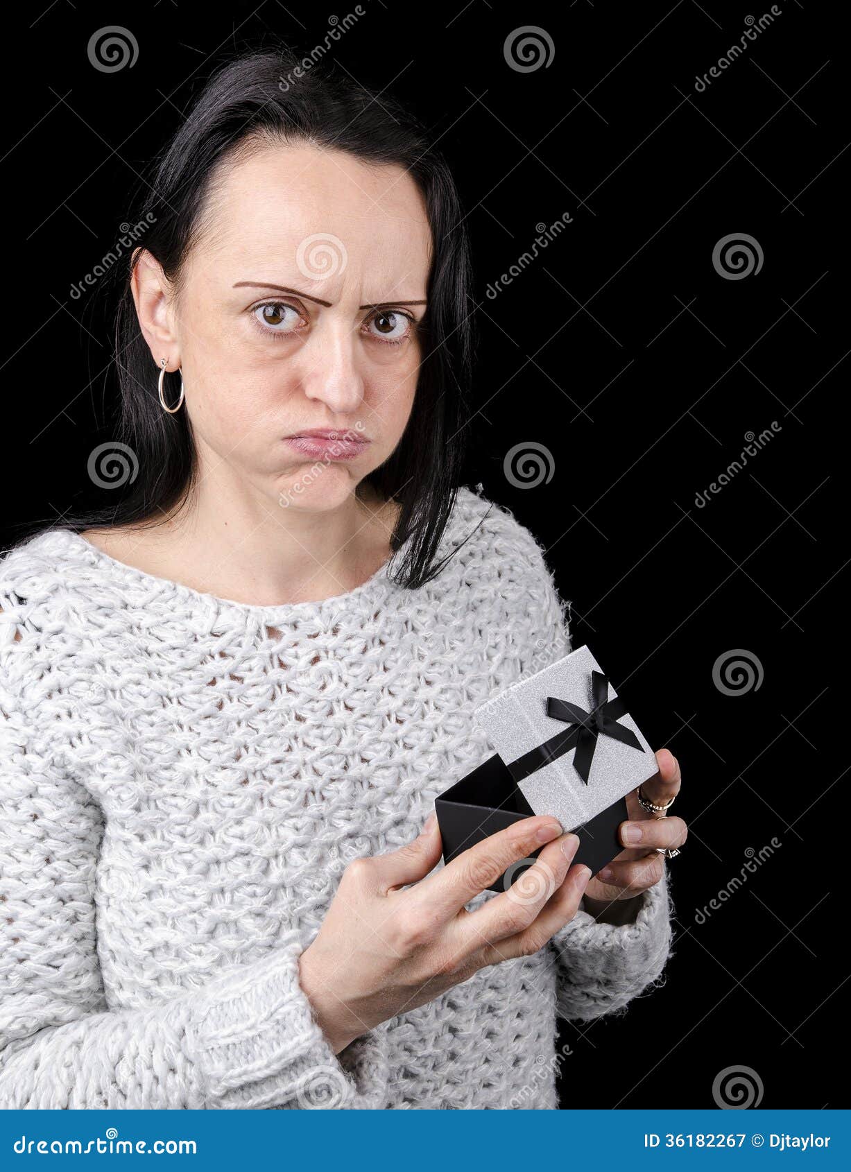 Mujer Decepcionada Con El Presente Imagen de archivo - Imagen de ...