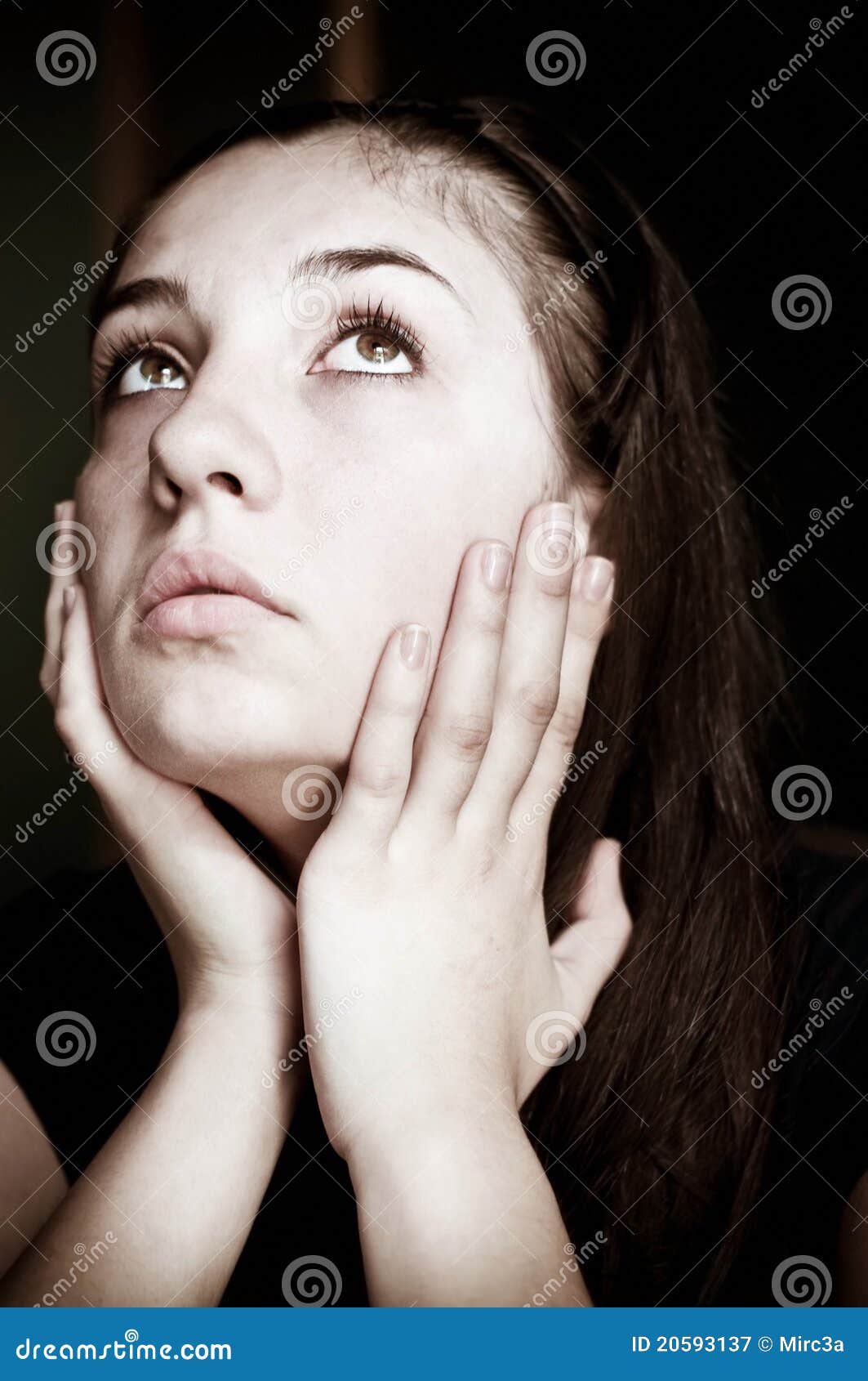 Mujer desesperada imagen de archivo. Imagen de problema - 20593137