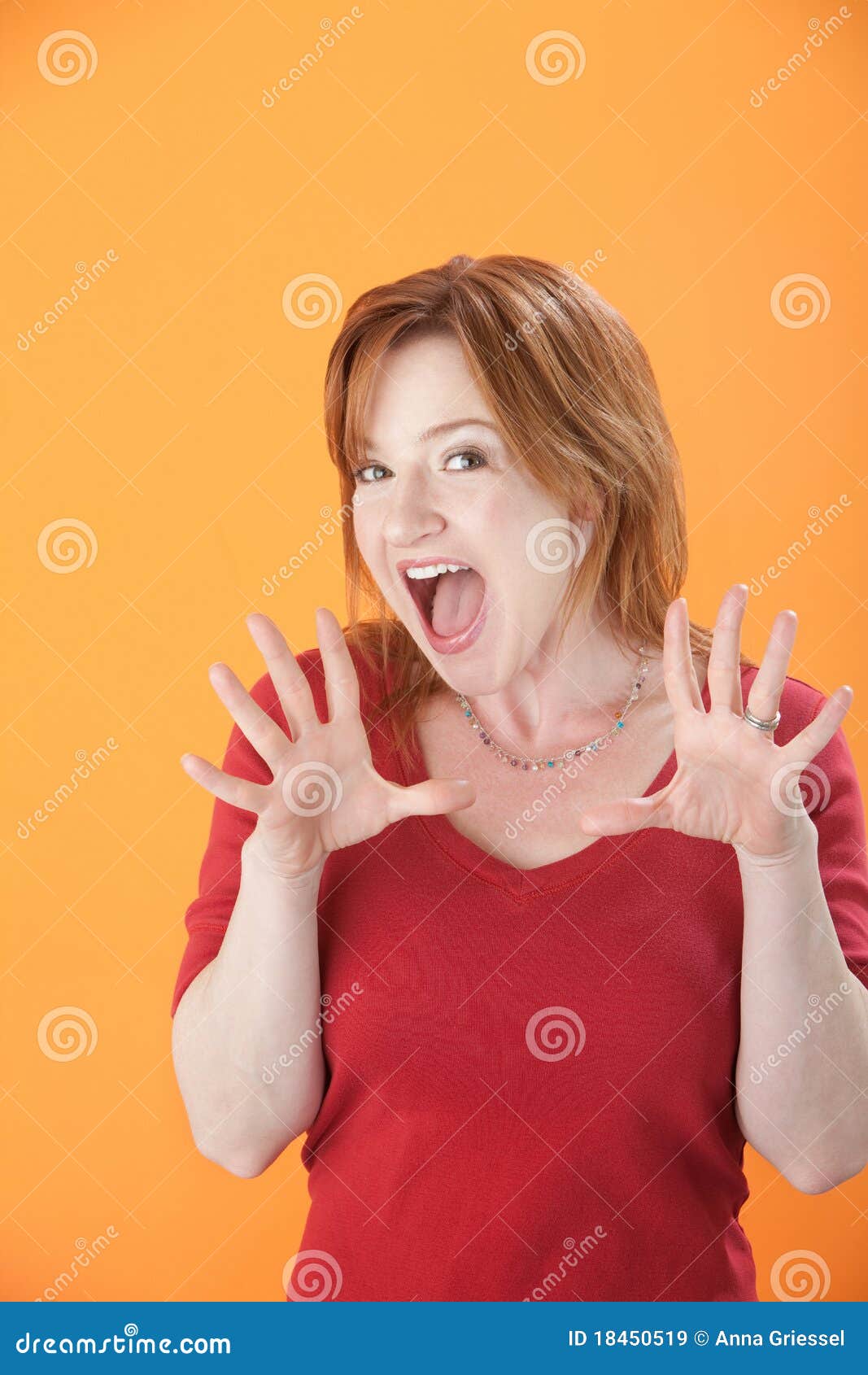Mujer emocionada imagen de archivo. Imagen de animado - 18450519