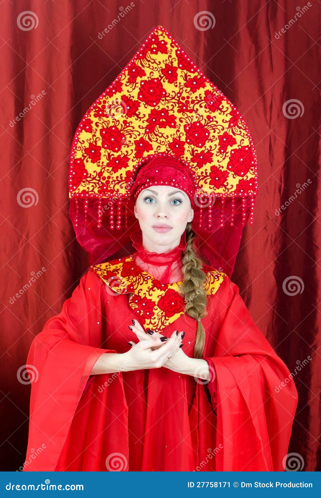 Ropa Tradicional Rusa De La Pasarela A La Cancha: Rusia Está De Moda