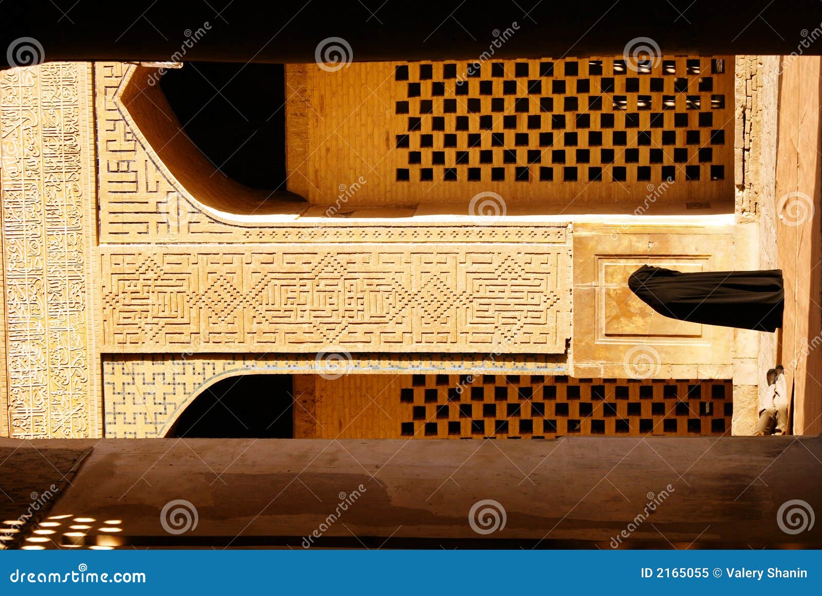 Mujer en mezquita imagen de archivo. Imagen de imperio - 2165055